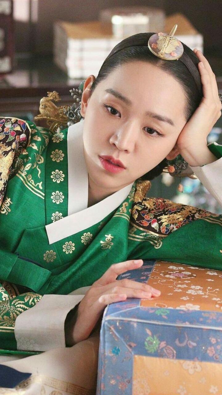 Mr Queen Wallpapers - Top Free Mr Queen Backgrounds - WallpaperAccess