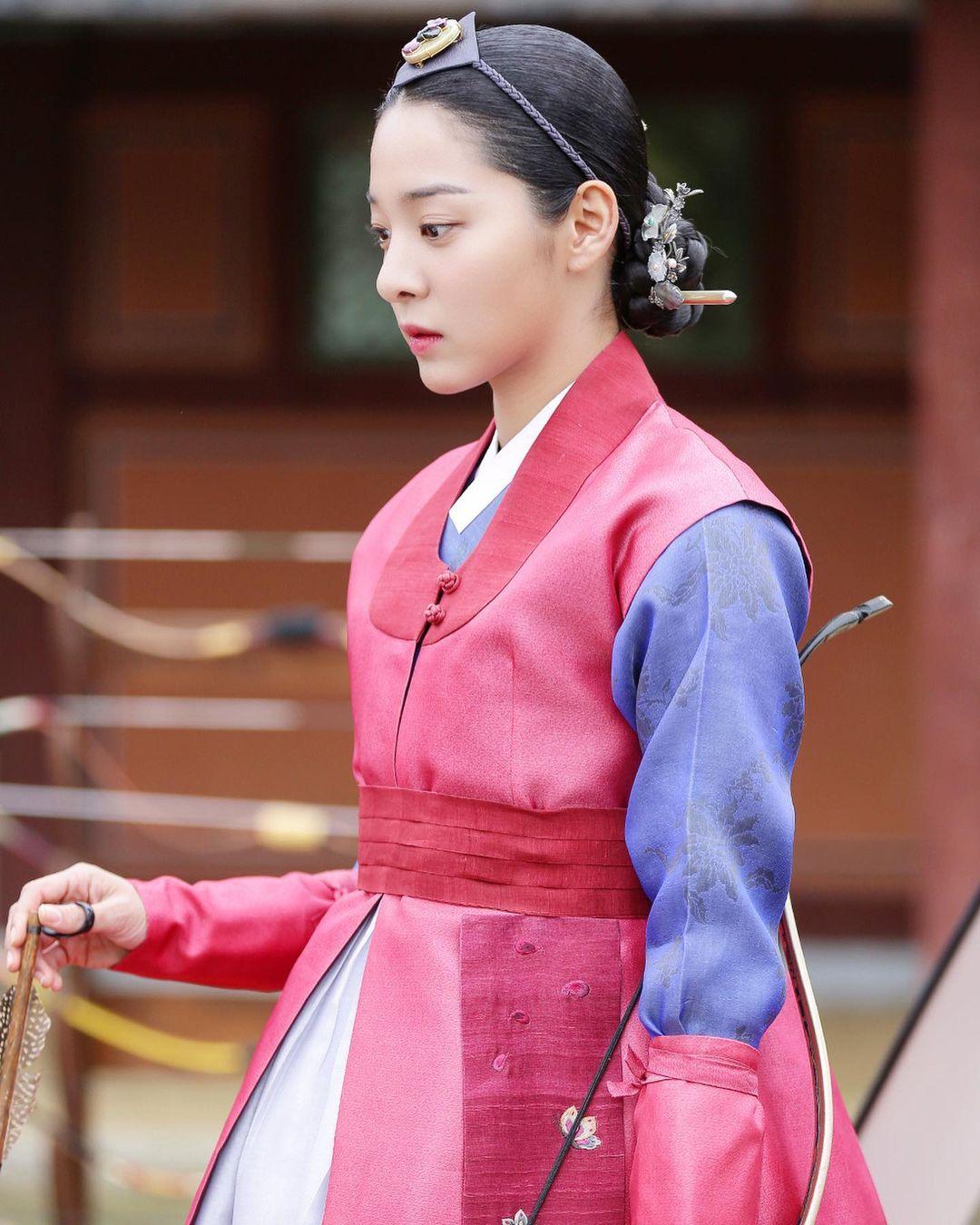 Mr Queen Wallpapers - Top Free Mr Queen Backgrounds - WallpaperAccess