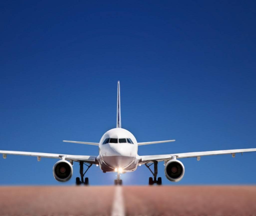 Airplane Runway Wallpapers - Top Free Airplane Runway Backgrounds ...