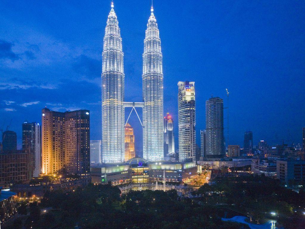 Petronas Towers Wallpapers - Top Free Petronas Towers Backgrounds ...