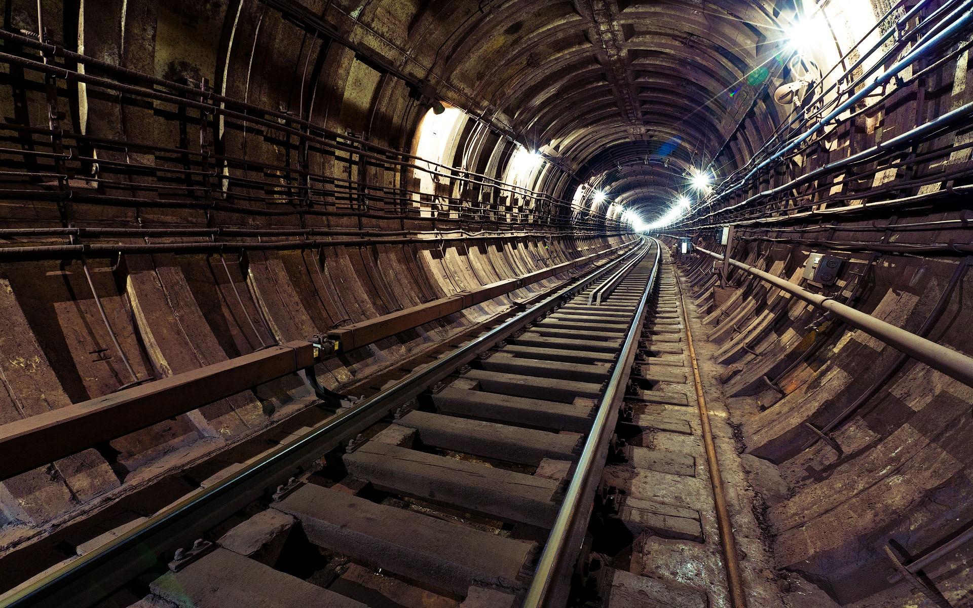 Train Tunnel Wallpapers - Top Free Train Tunnel Backgrounds ...