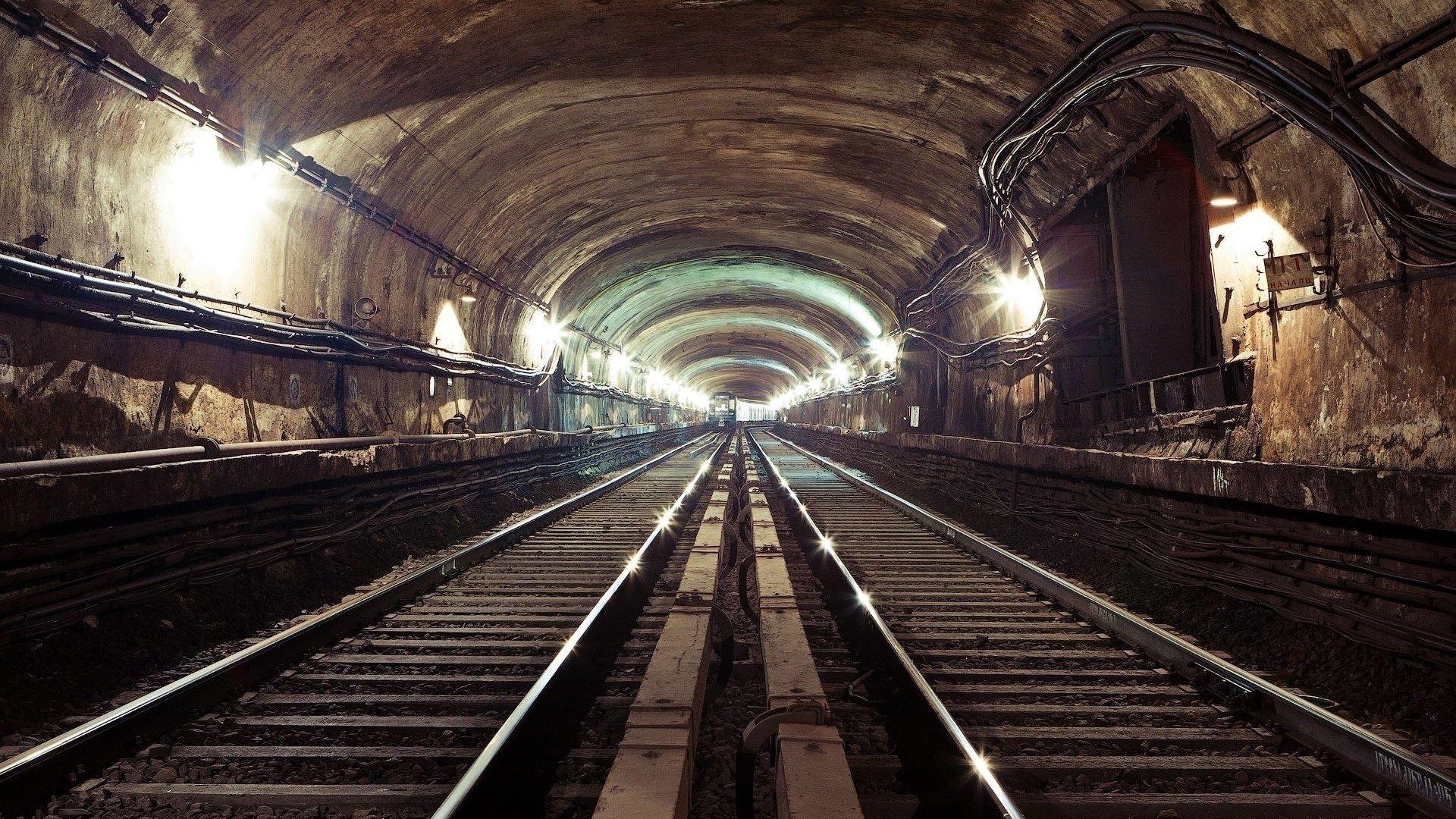Train Tunnel Wallpapers - Top Free Train Tunnel Backgrounds ...