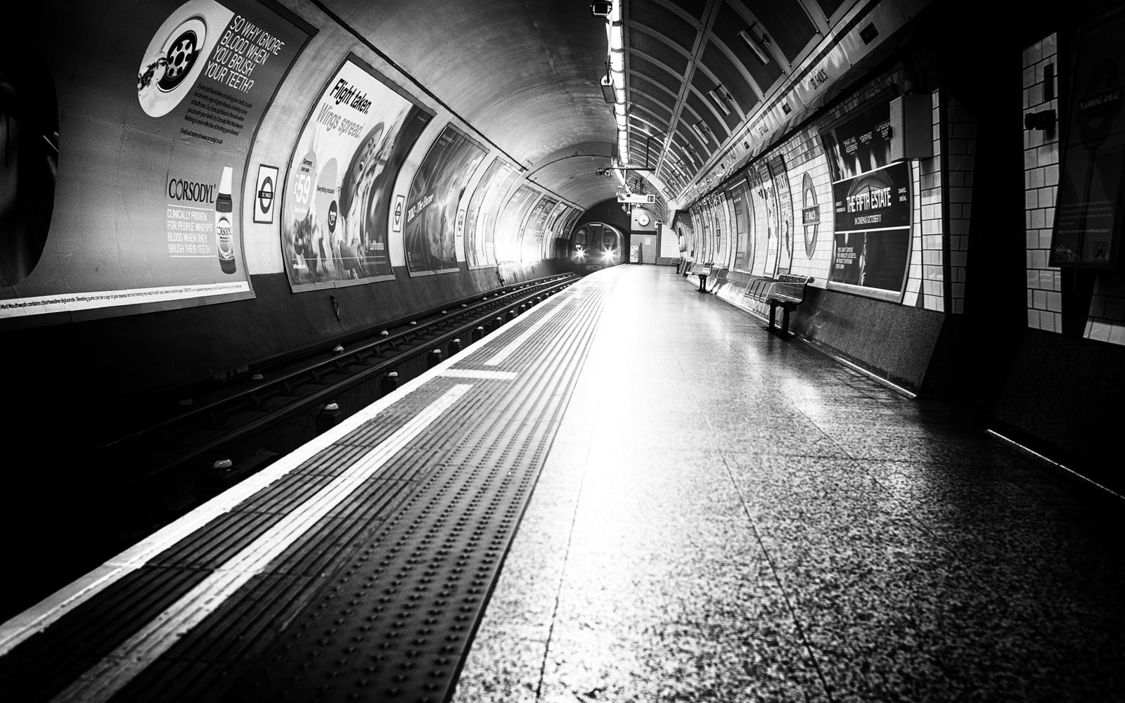 Train Tunnel Wallpapers - Top Free Train Tunnel Backgrounds ...