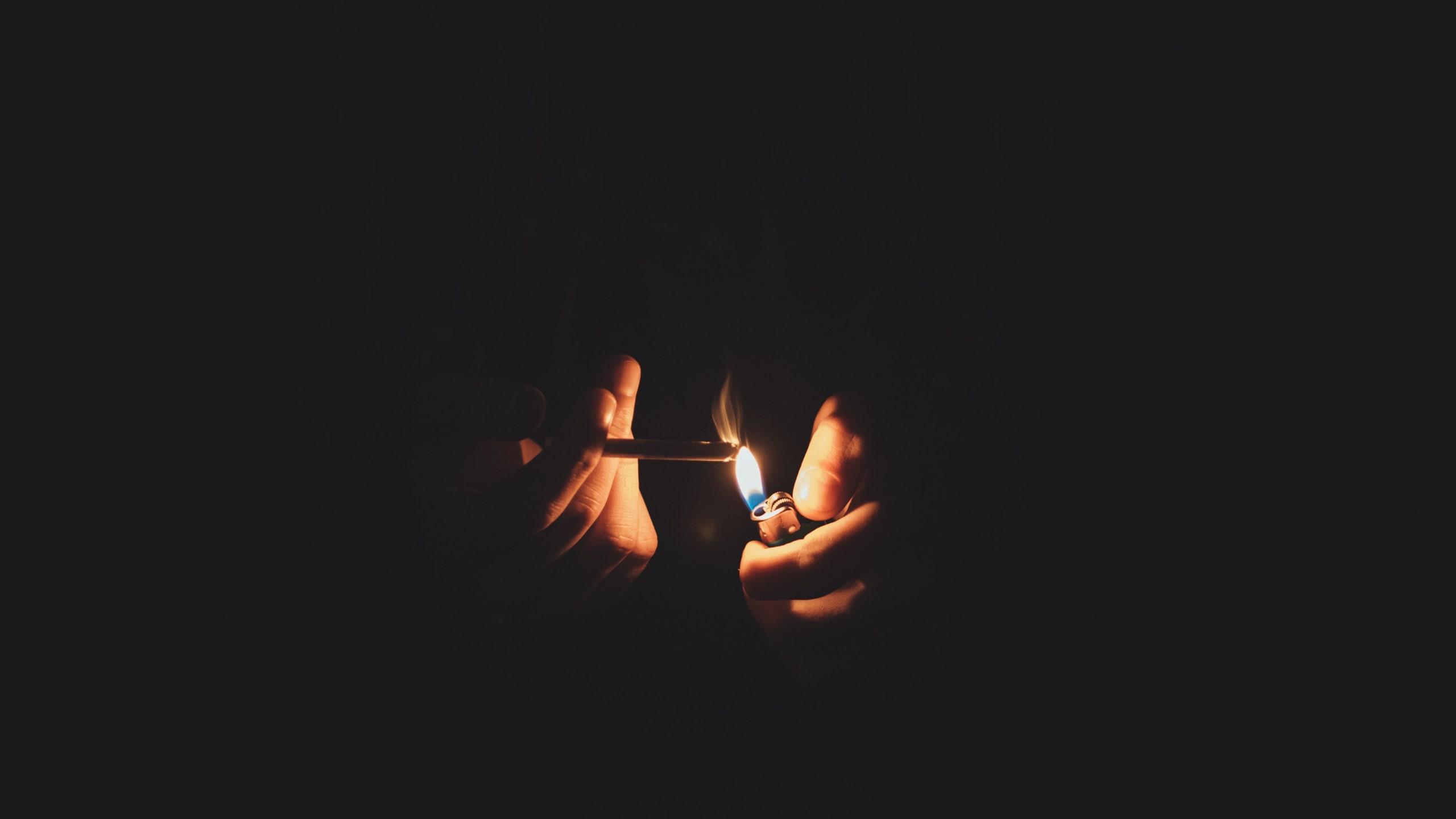 Beautiful People Smoking Wallpapers - Top Free Beautiful People Smoking ...