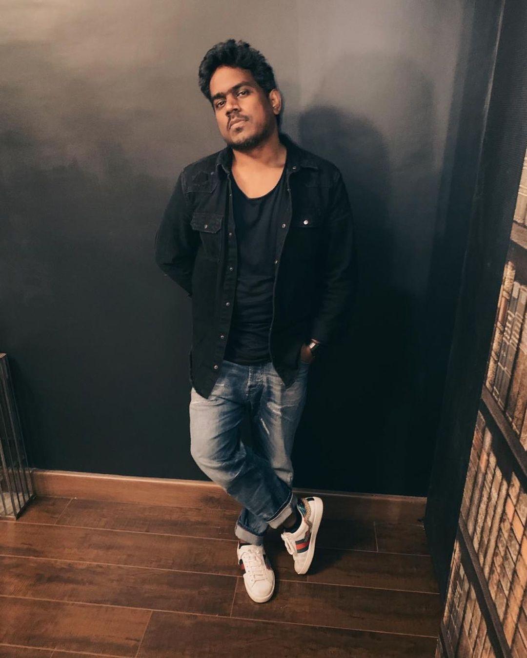 Yuvan Wallpapers - Top Free Yuvan Backgrounds - WallpaperAccess