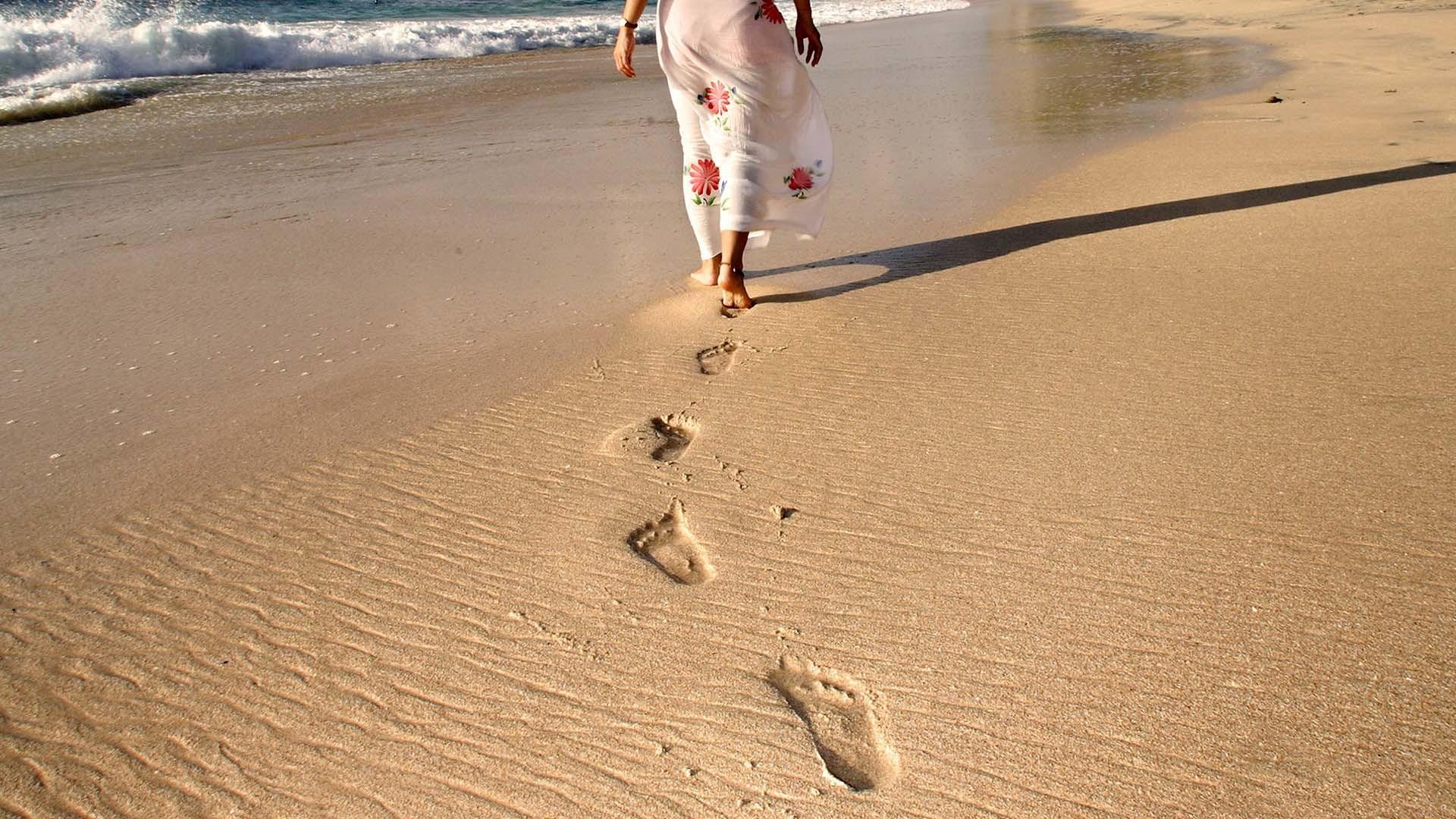 Footsteps Wallpapers - Top Free Footsteps Backgrounds - WallpaperAccess