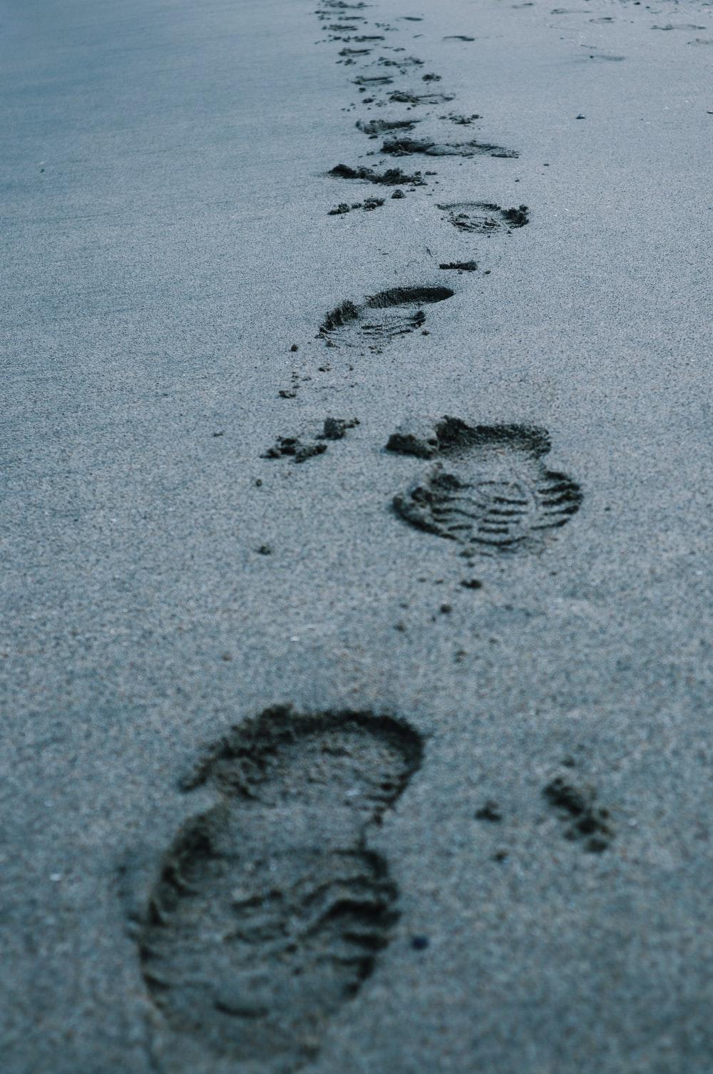 Footsteps Wallpapers - Top Free Footsteps Backgrounds - WallpaperAccess