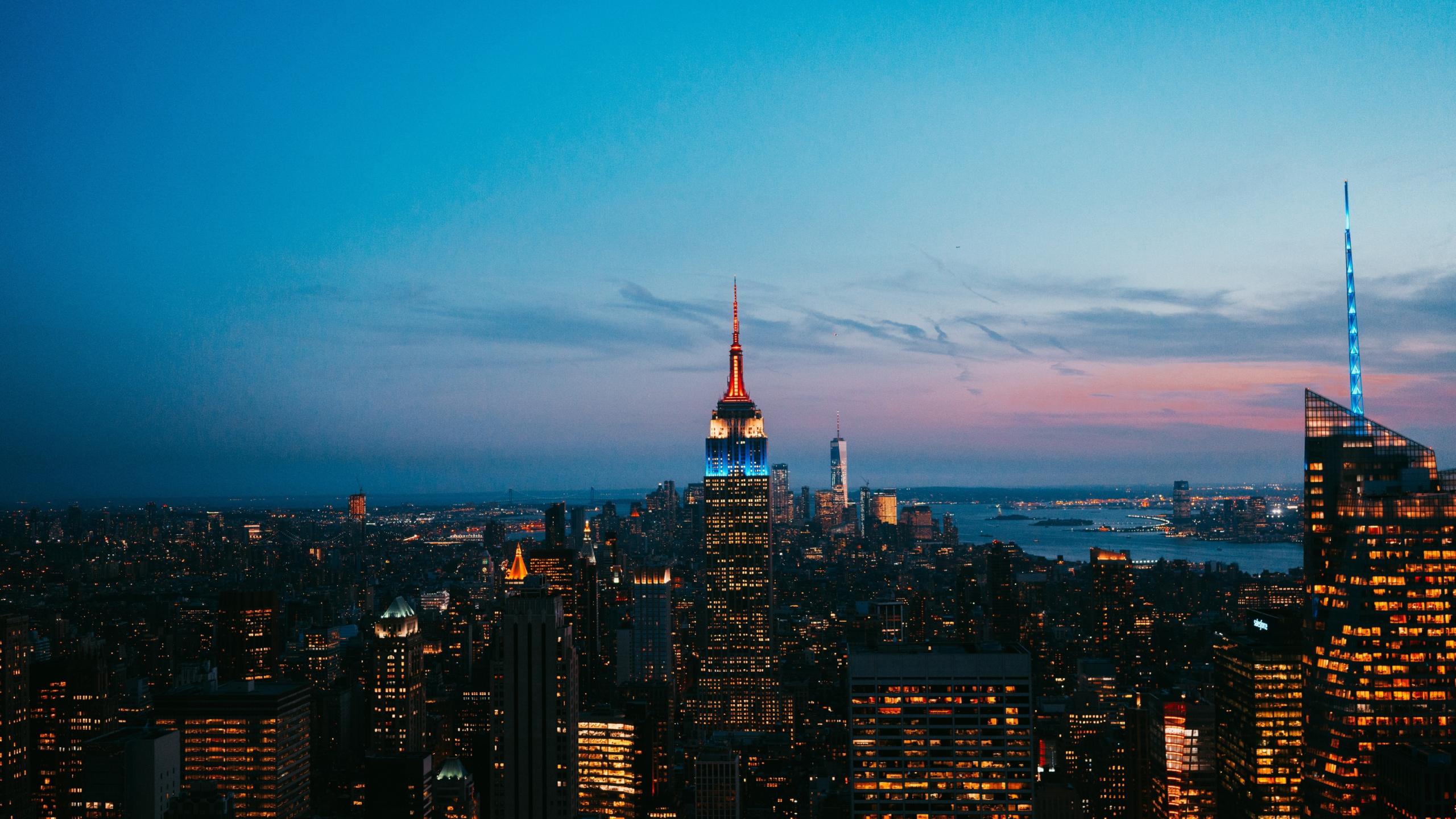 Skyscraper Night Wallpapers - Top Free Skyscraper Night Backgrounds ...