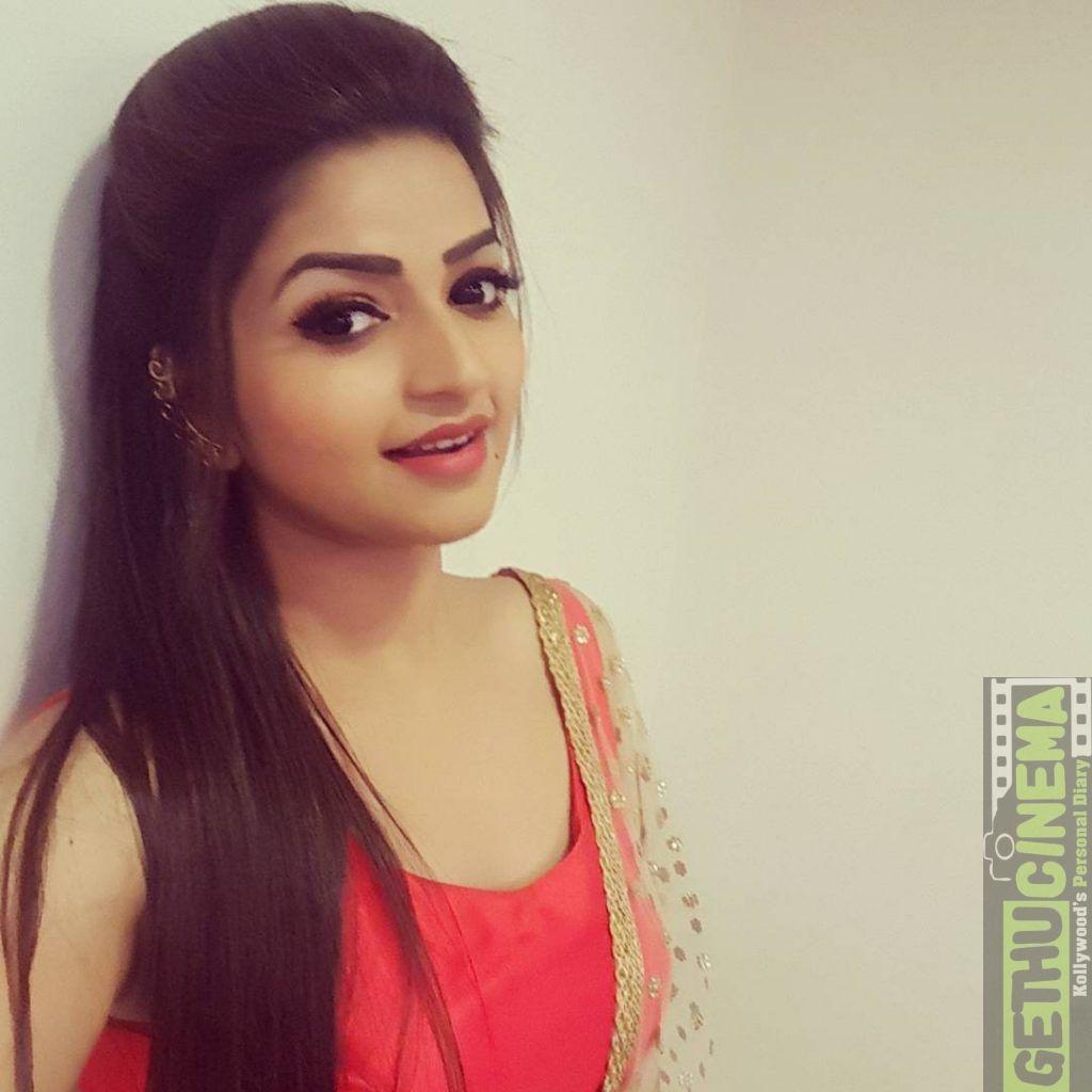 Nithya Ram Wallpapers - Top Free Nithya Ram Backgrounds - WallpaperAccess