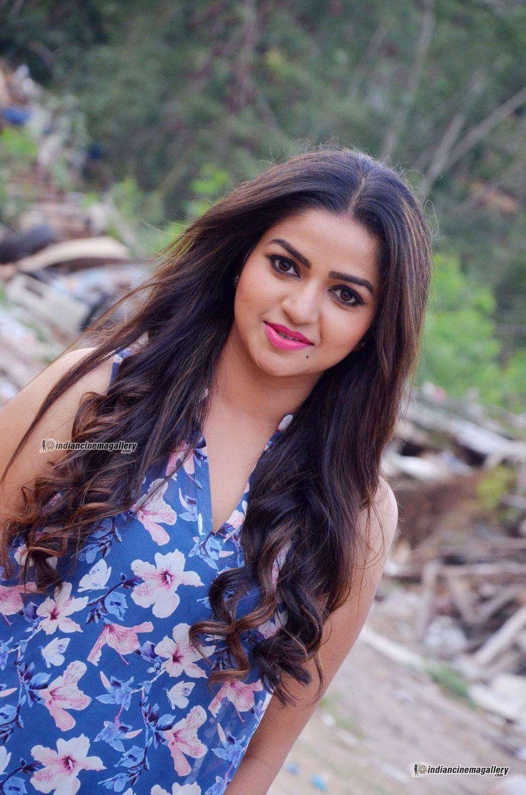 Nithya Ram Wallpapers - Top Free Nithya Ram Backgrounds - WallpaperAccess