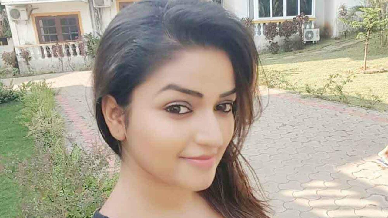 Nithya Ram Wallpapers - Top Free Nithya Ram Backgrounds - WallpaperAccess