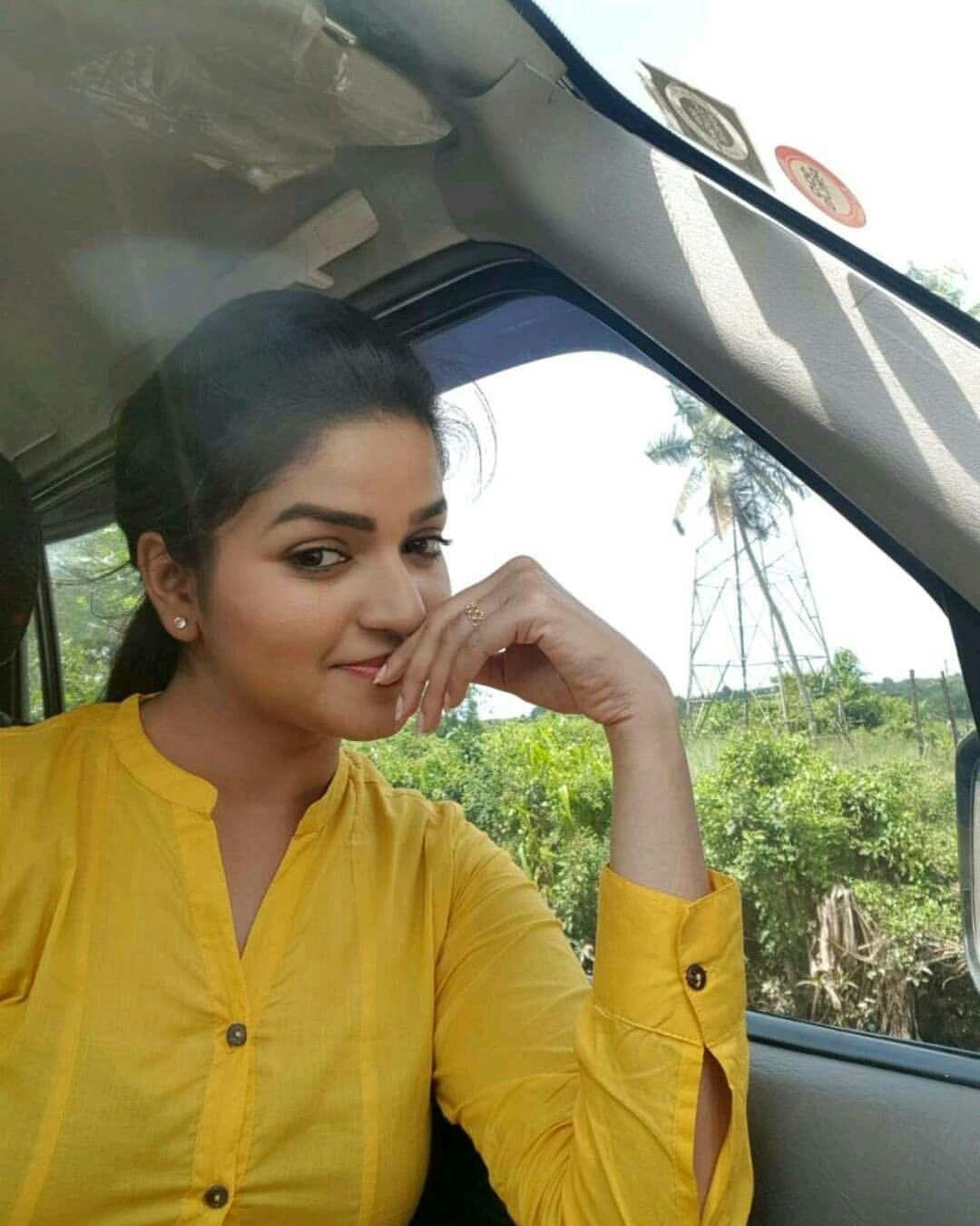 Nithya Ram Wallpapers - Top Free Nithya Ram Backgrounds - WallpaperAccess