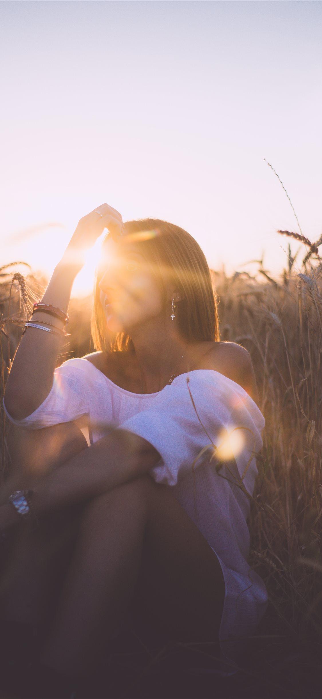 Chill Girl Wallpapers - Top Free Chill Girl Backgrounds - WallpaperAccess