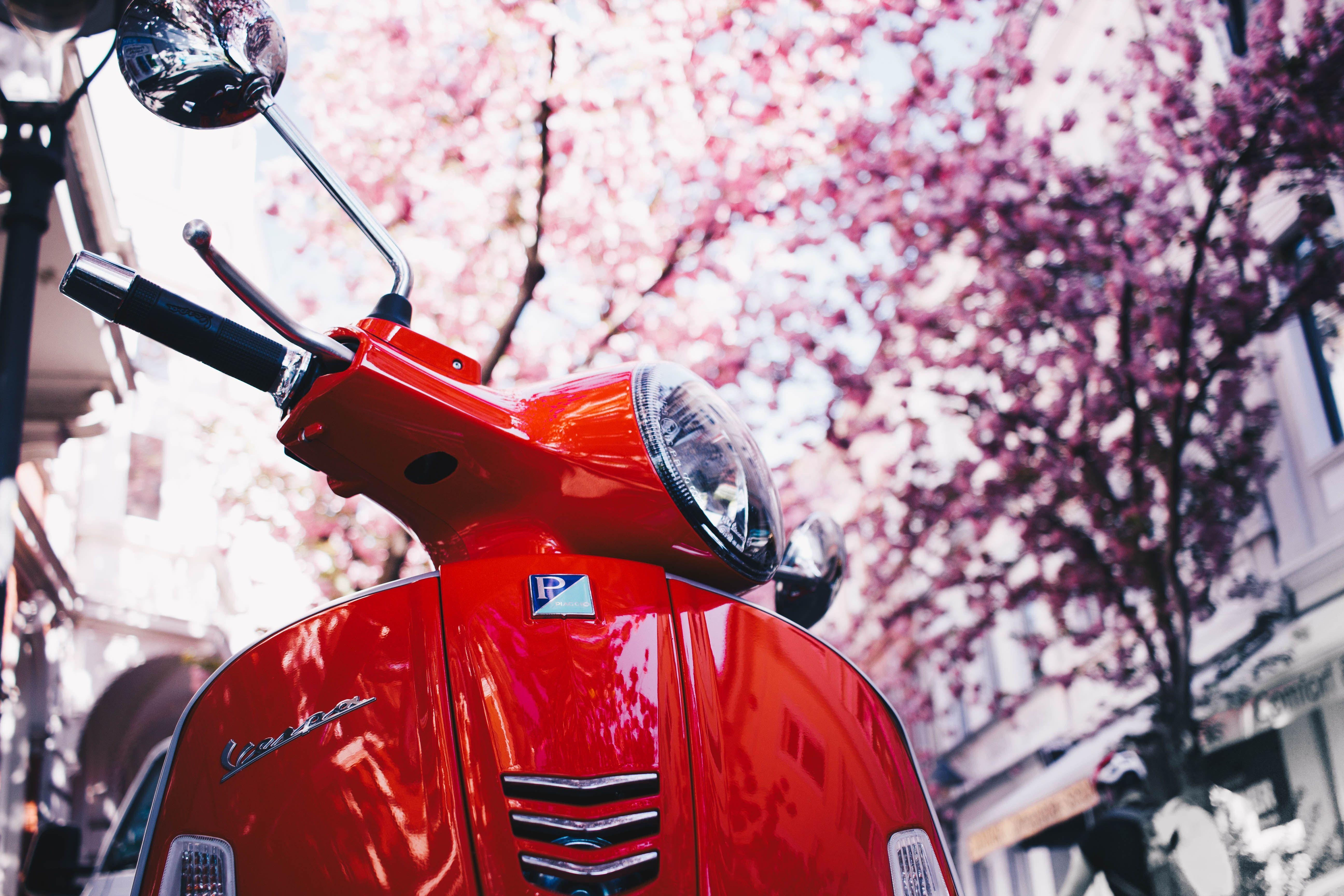 Vespa Bike Wallpapers - Top Free Vespa Bike Backgrounds - WallpaperAccess