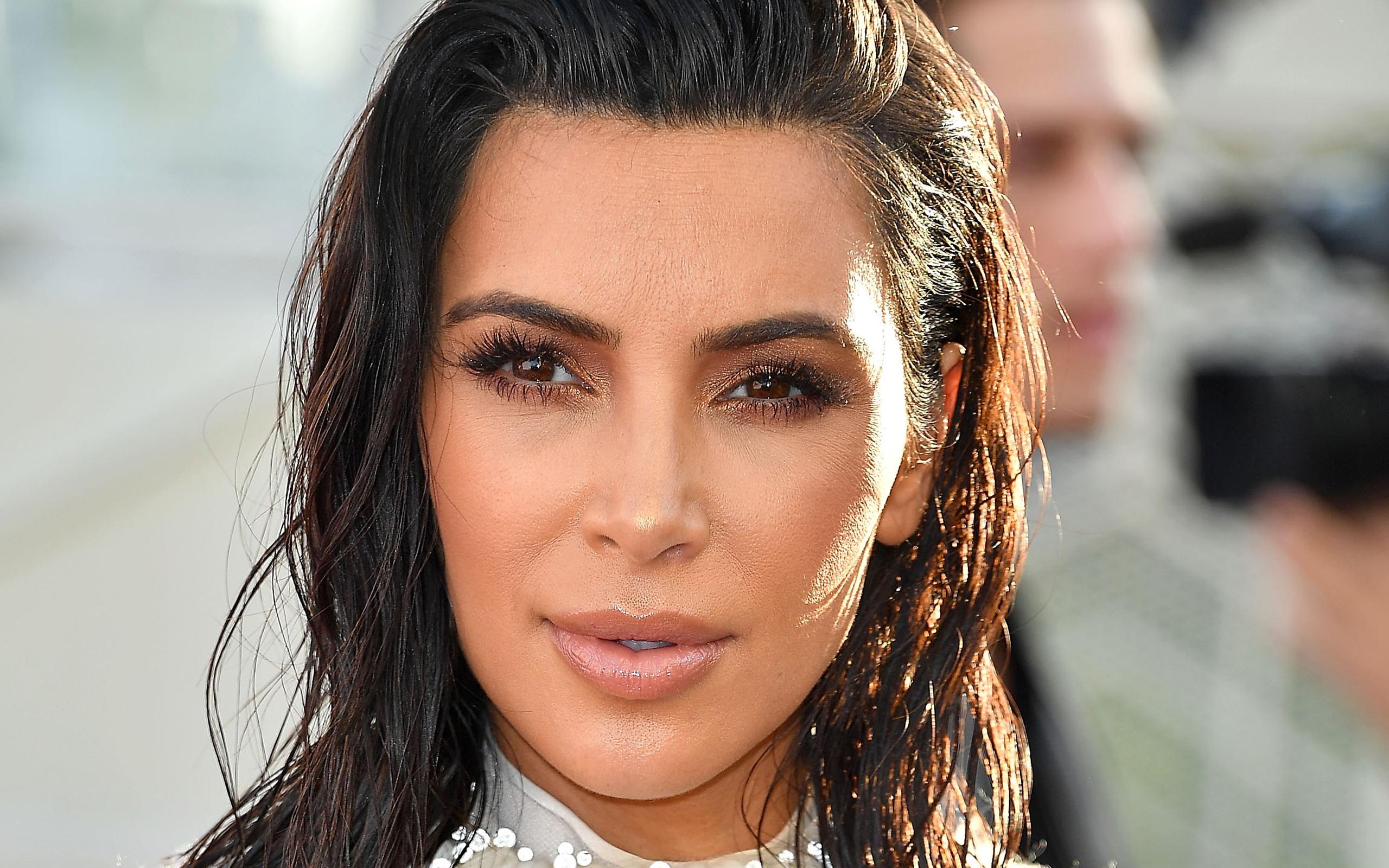 Beautiful Kim Kardashian Wallpapers - Top Free Beautiful Kim Kardashian ...