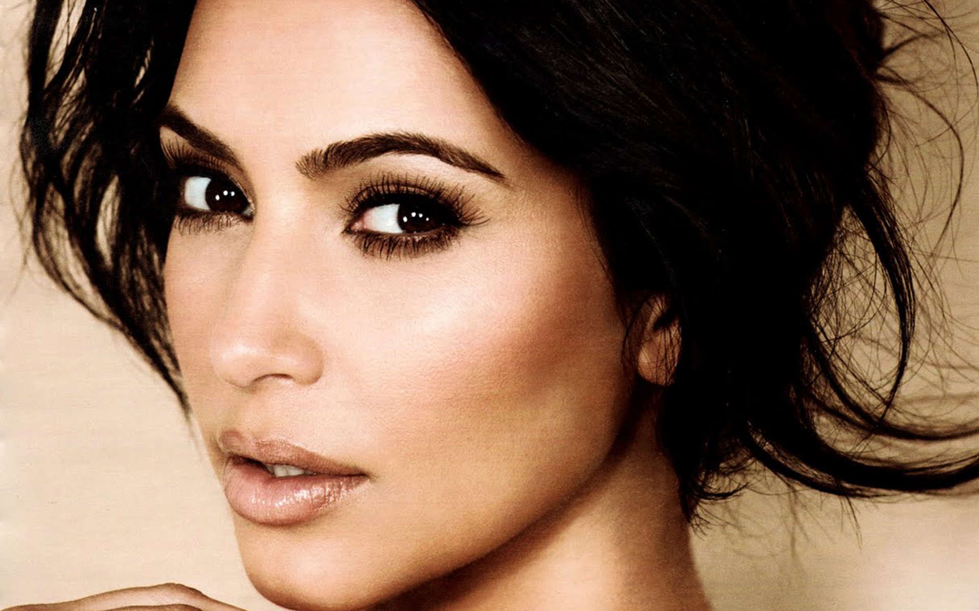 Beautiful Kim Kardashian Wallpapers - Top Free Beautiful Kim Kardashian ...