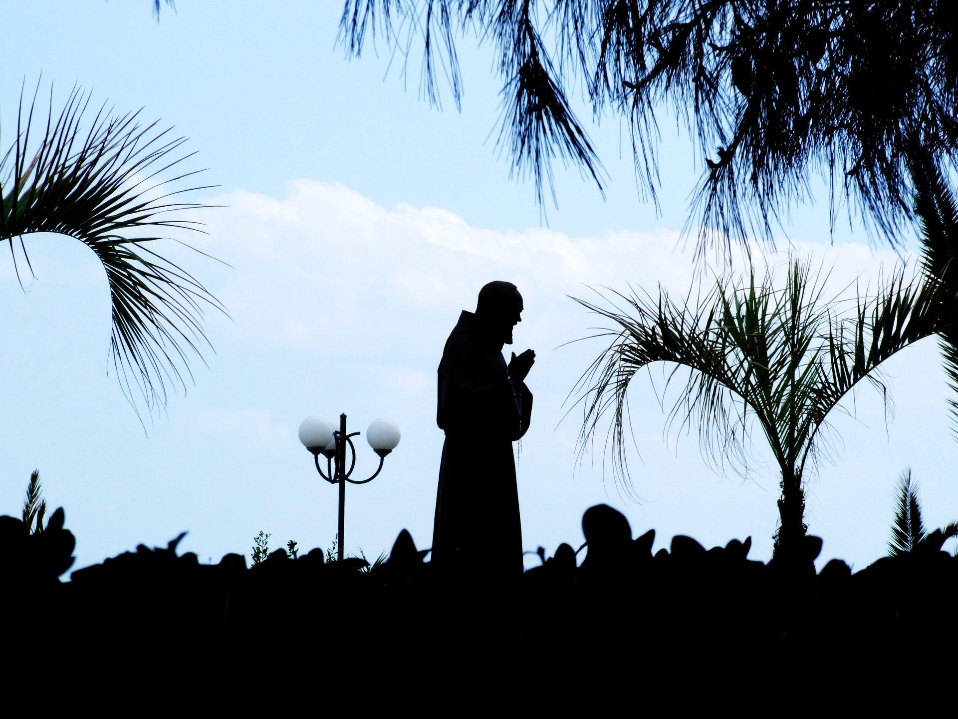 Padre Pio Wallpapers - Top Free Padre Pio Backgrounds - WallpaperAccess