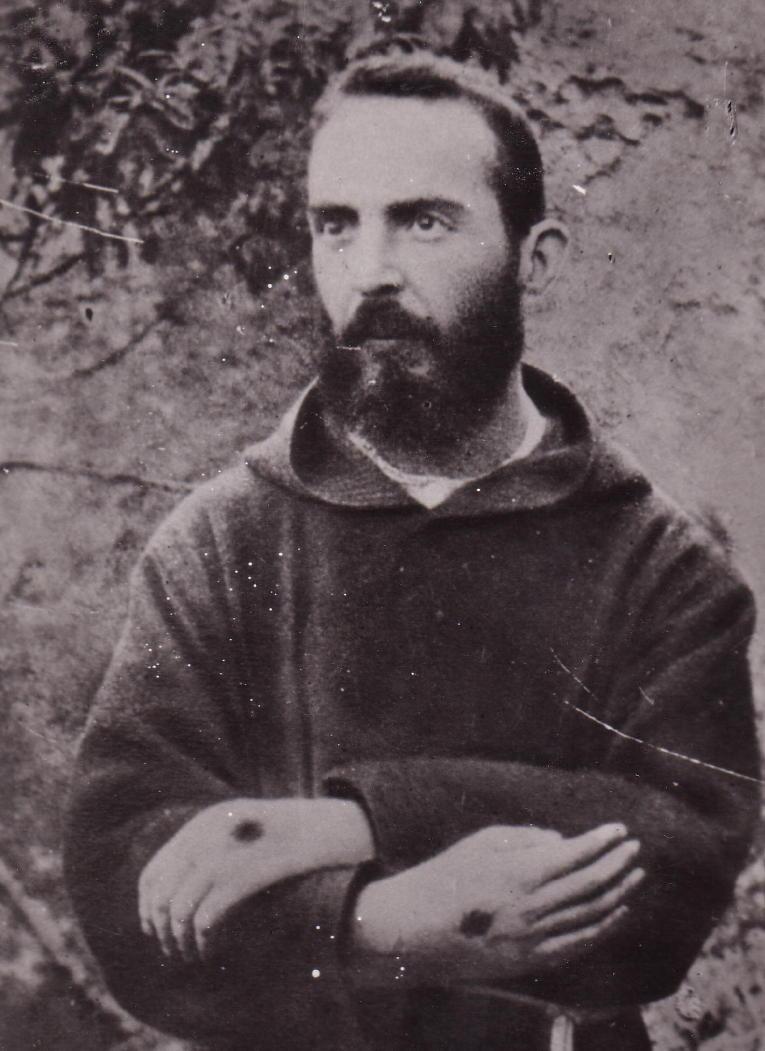 Padre Pio Wallpapers - Top Free Padre Pio Backgrounds - WallpaperAccess