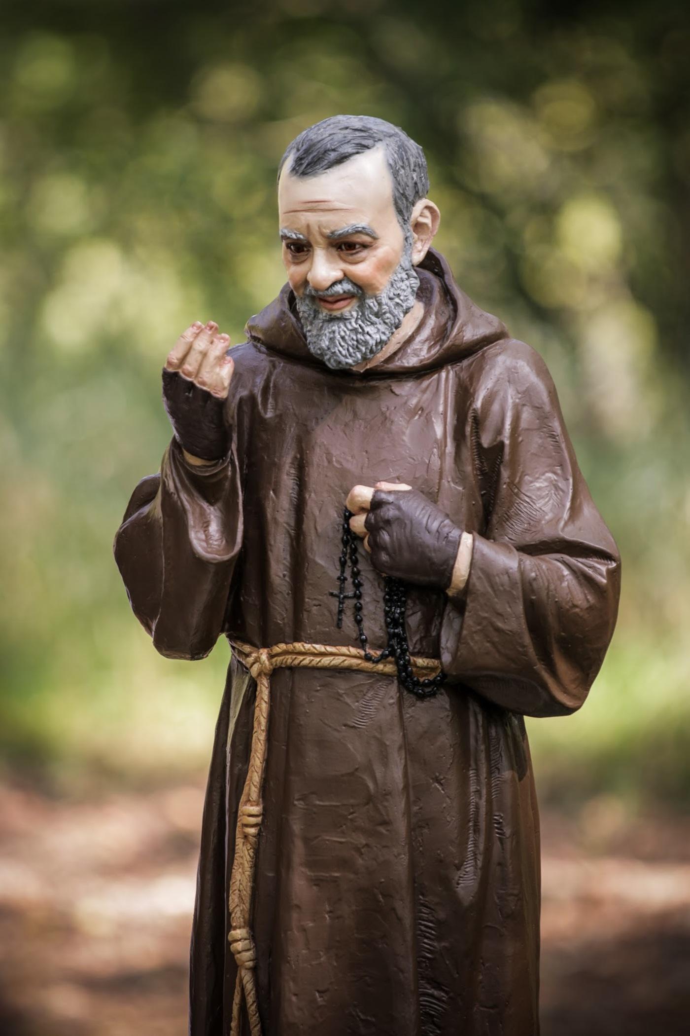 Padre Pio Wallpapers - Top Free Padre Pio Backgrounds - WallpaperAccess