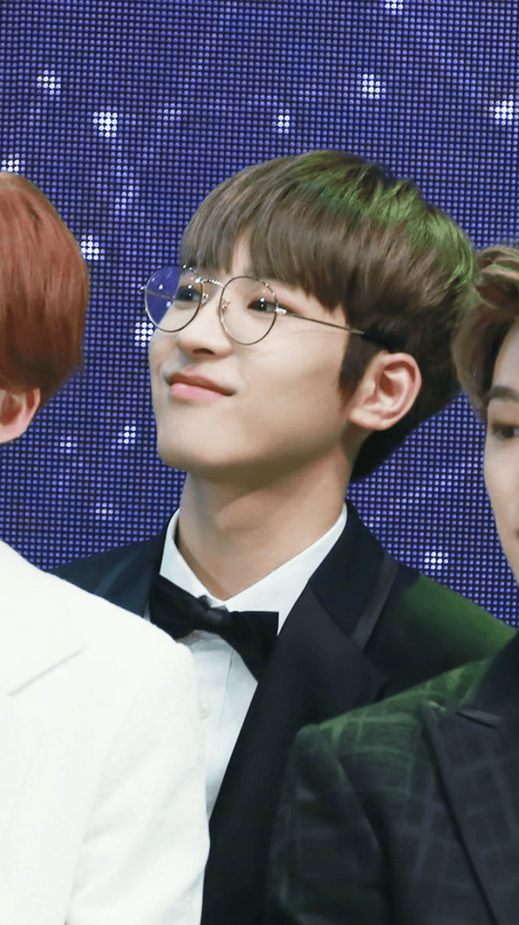 Seventeen Jeon iPhone Wallpapers - Top Free Seventeen Jeon iPhone ...