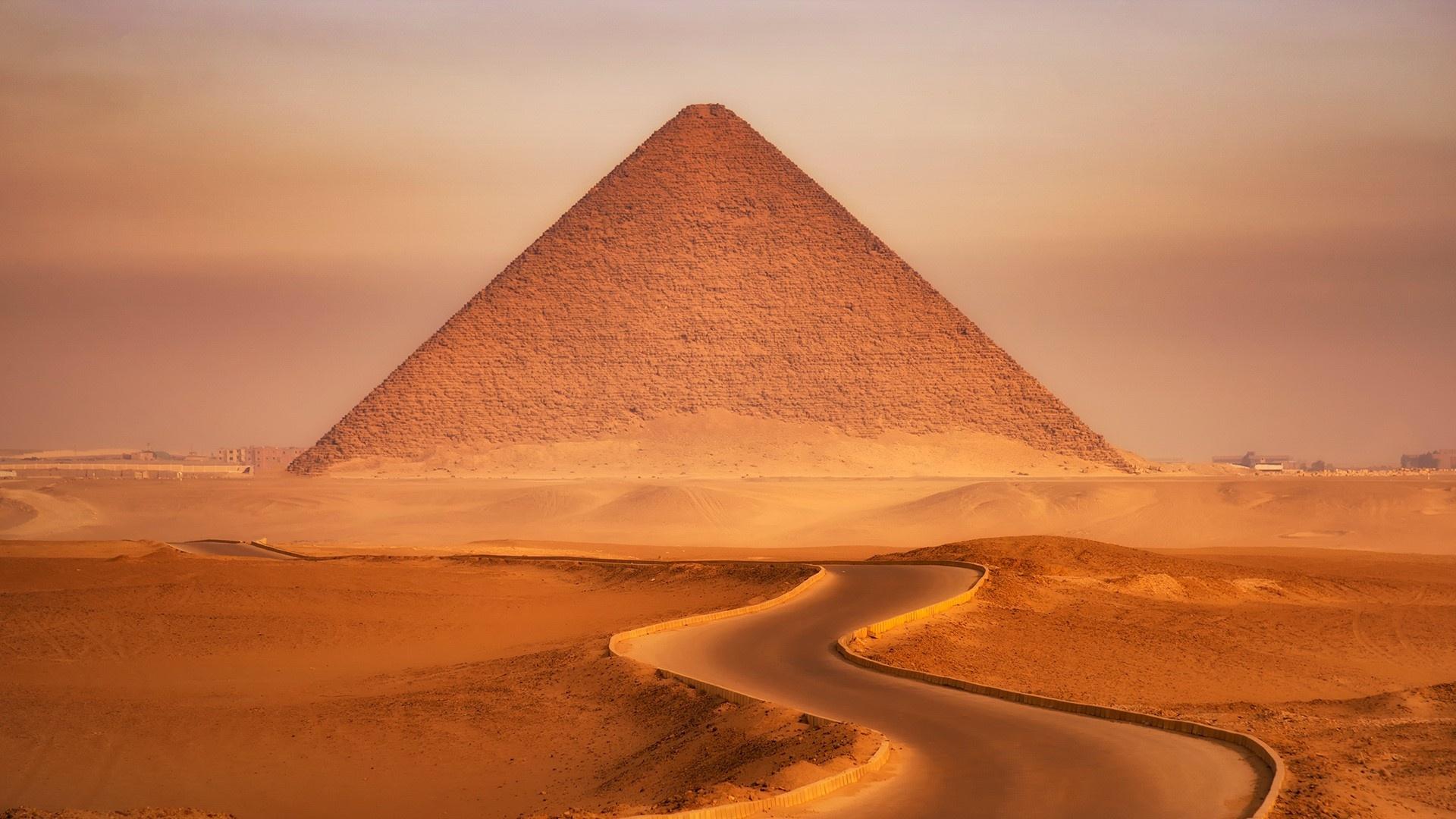 4K Pyramid Wallpapers - Top Free 4K Pyramid Backgrounds - WallpaperAccess