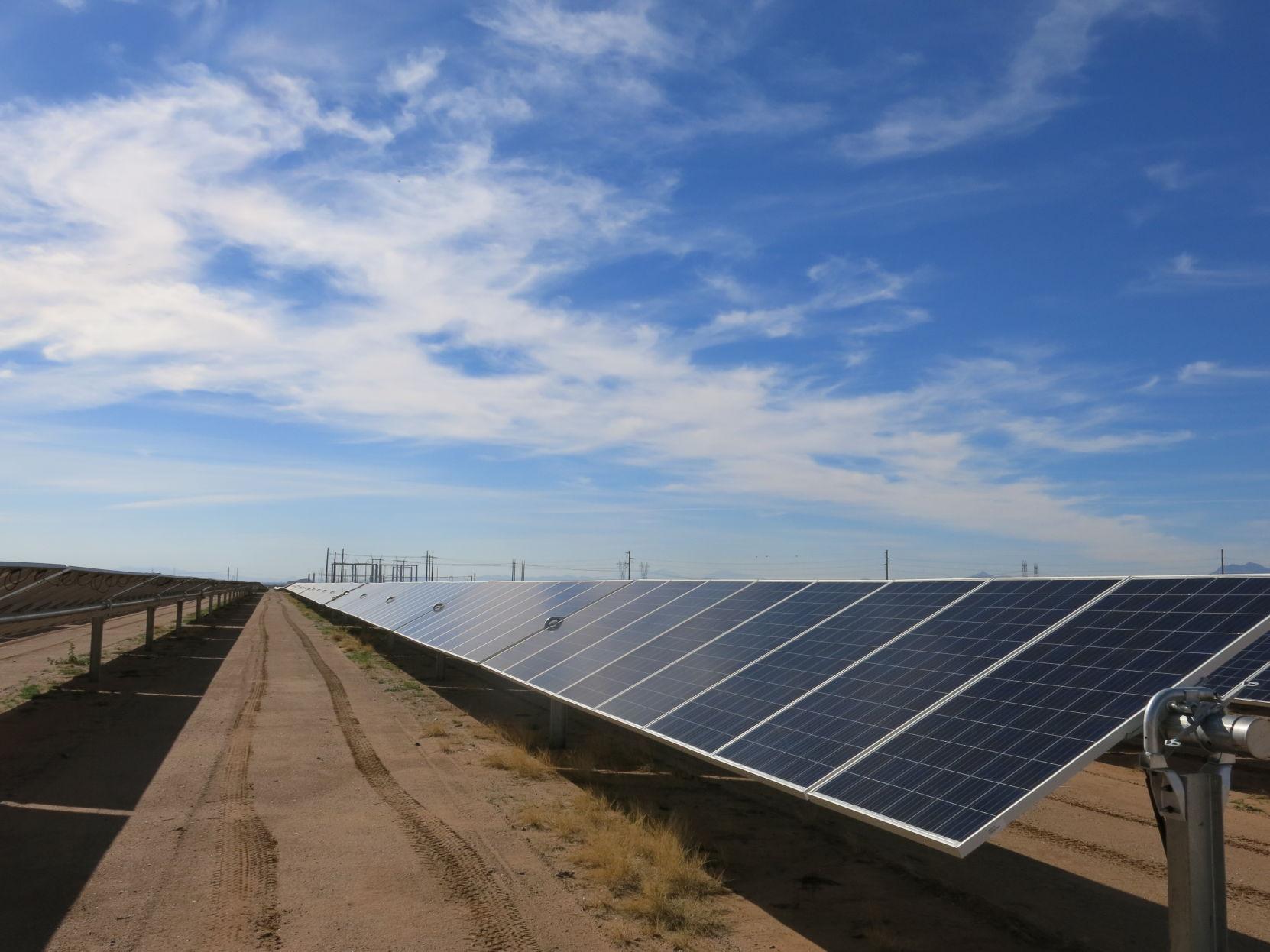 Solar Farm Wallpapers - Top Free Solar Farm Backgrounds - WallpaperAccess