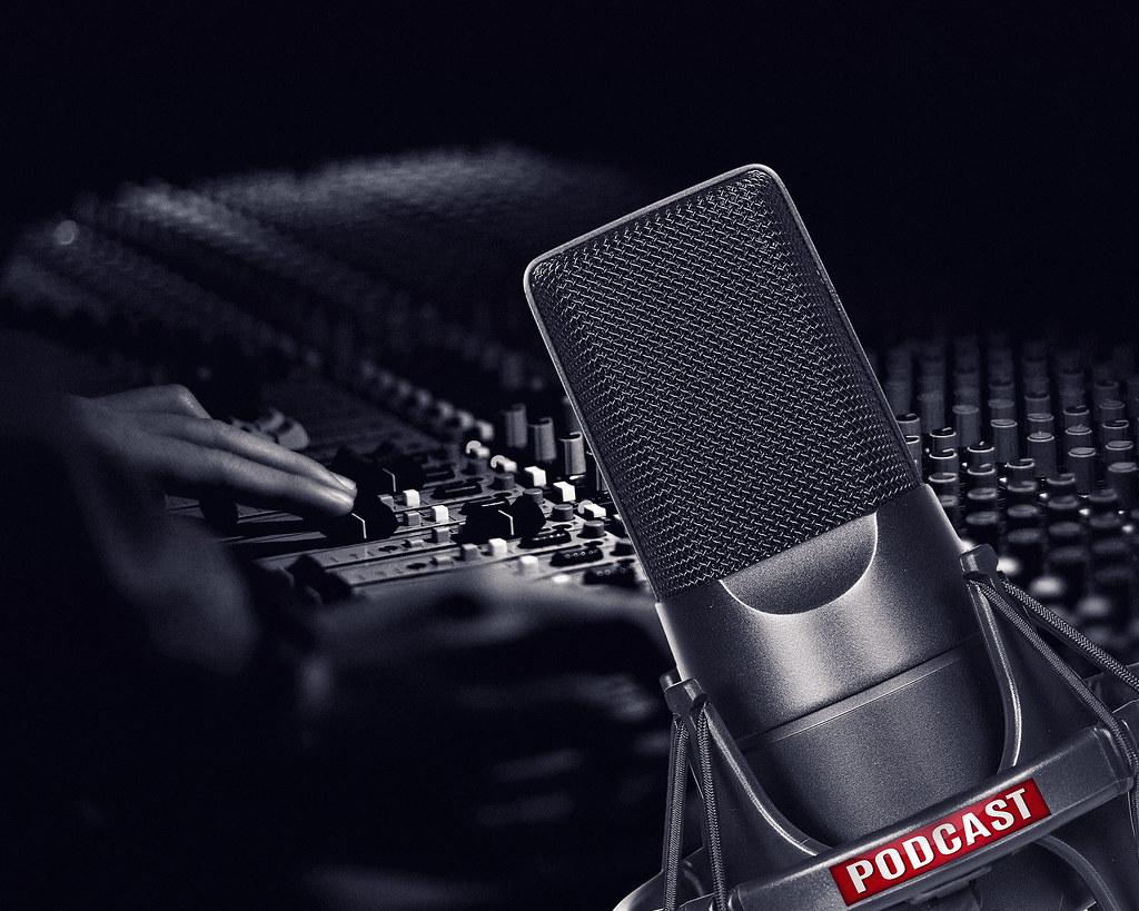 Podcasting Wallpapers - Top Free Podcasting Backgrounds - WallpaperAccess