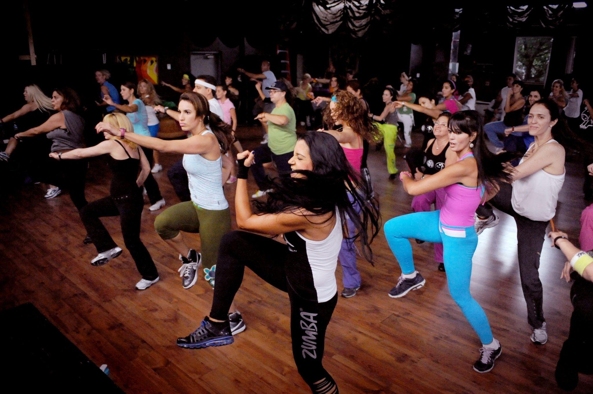 Zumba Dance Wallpapers - Top Free Zumba Dance Backgrounds - WallpaperAccess