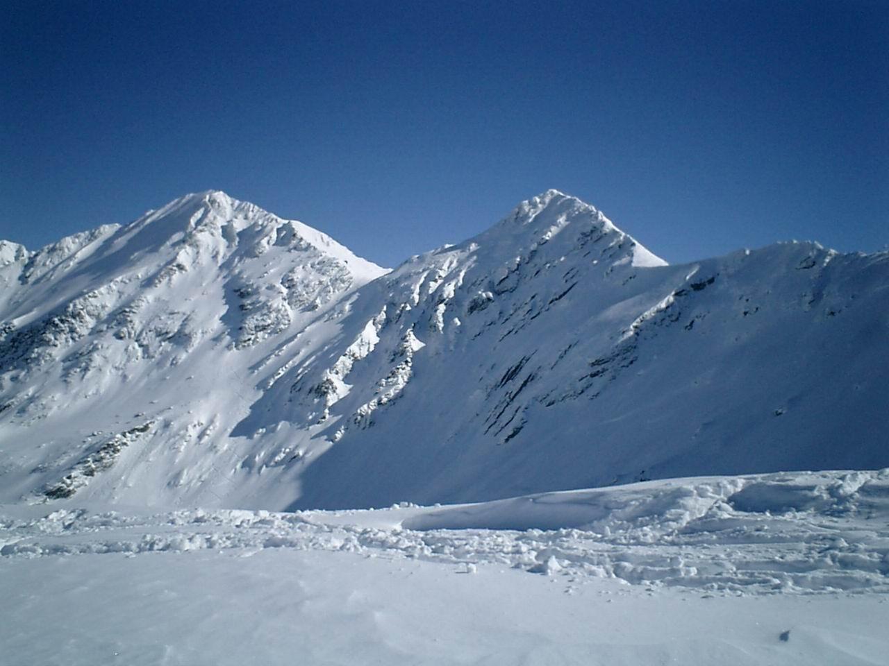 Snow Hills Wallpapers - Top Free Snow Hills Backgrounds - WallpaperAccess