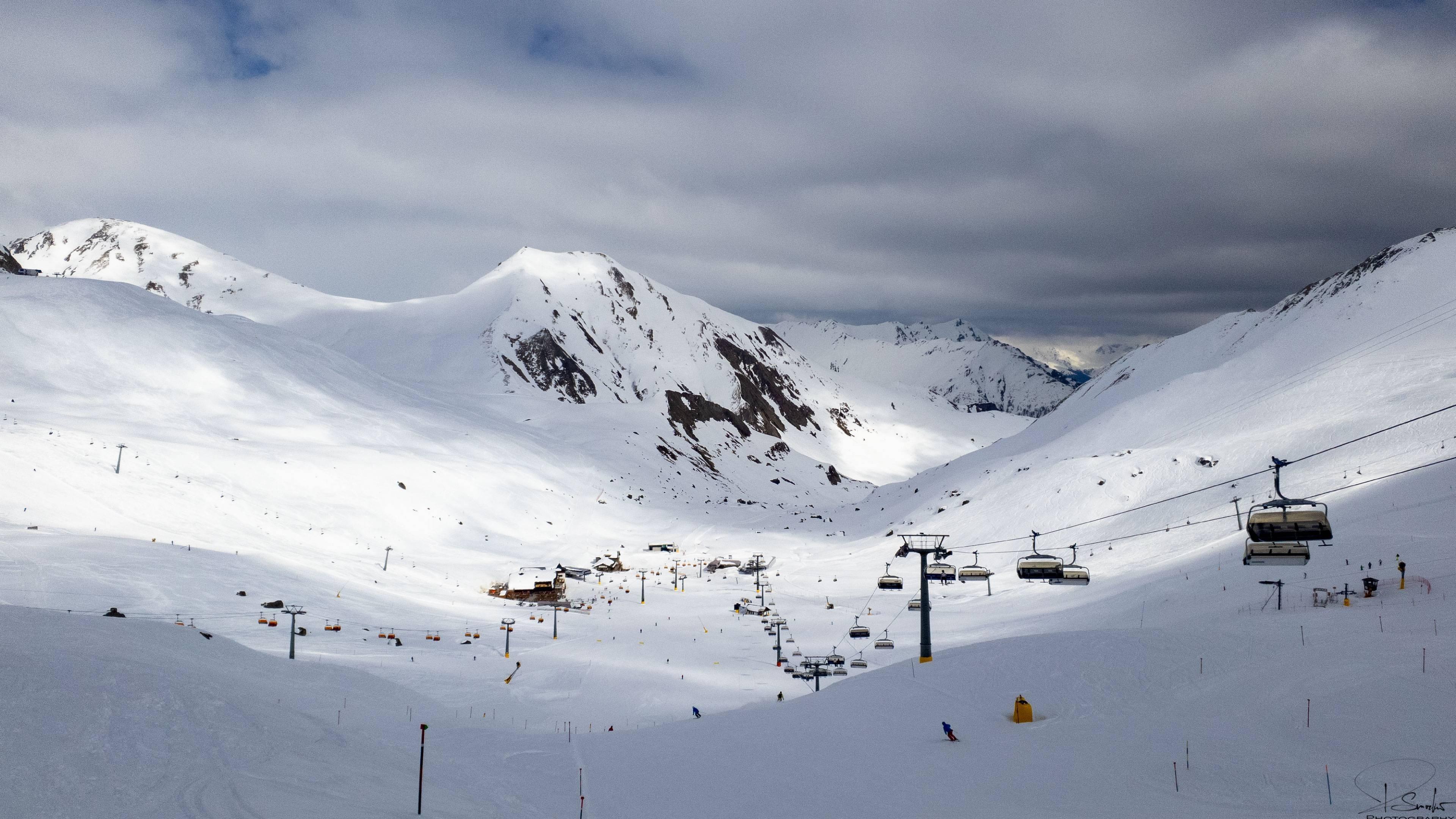 Snow Hills Wallpapers - Top Free Snow Hills Backgrounds - WallpaperAccess