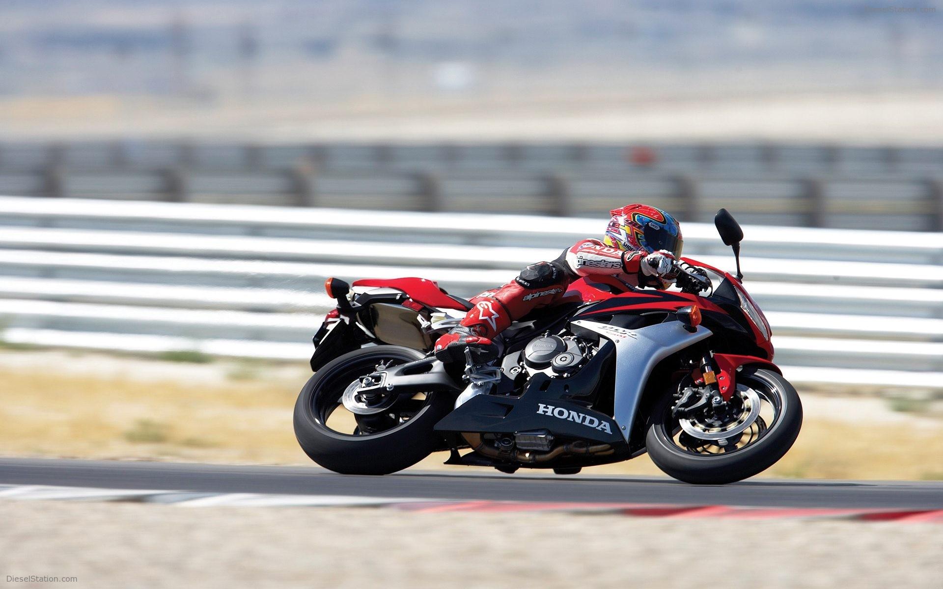 CBR Bike Wallpapers - Top Free CBR Bike Backgrounds - WallpaperAccess
