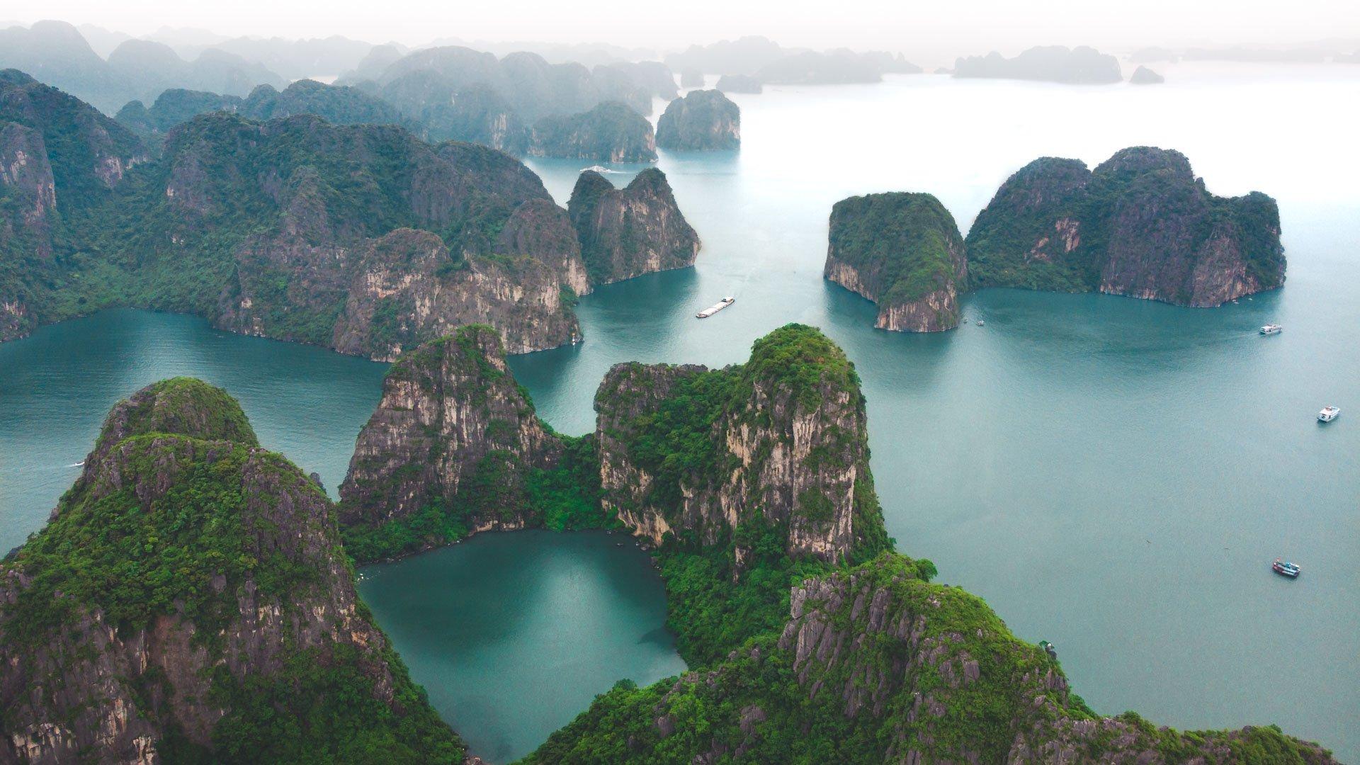 Halong Bay Wallpapers - Top Free Halong Bay Backgrounds - WallpaperAccess