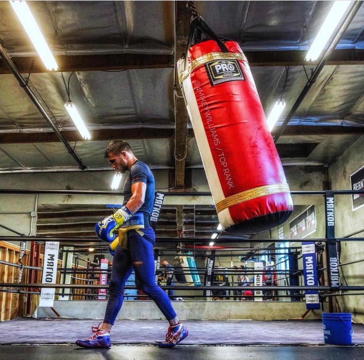 Vasyl Lomachenko Wallpapers - Top Free Vasyl Lomachenko Backgrounds ...