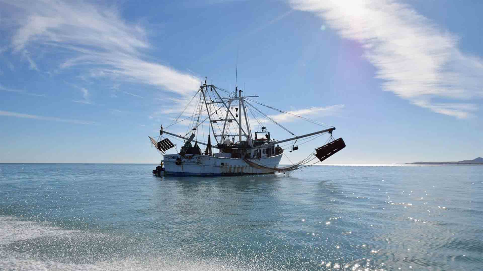 Ocean Fishing Boat Wallpapers - Top Free Ocean Fishing Boat Backgrounds ...