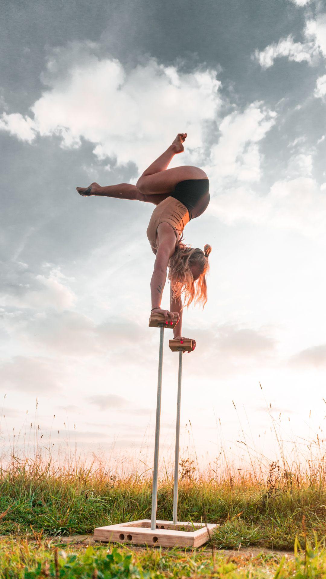 Acrobatics Wallpapers - Top Free Acrobatics Backgrounds - WallpaperAccess