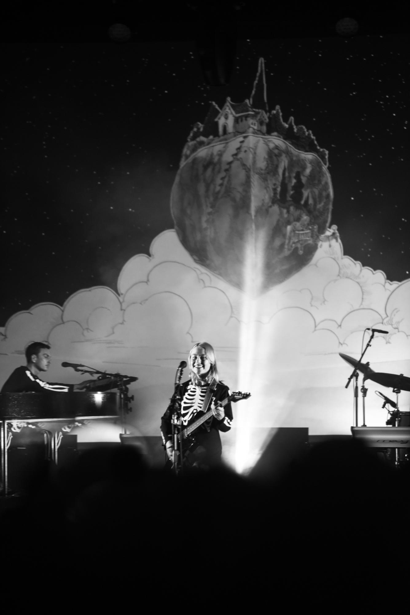 Phoebe Bridgers Wallpapers - Top Free Phoebe Bridgers Backgrounds - WallpaperAccess