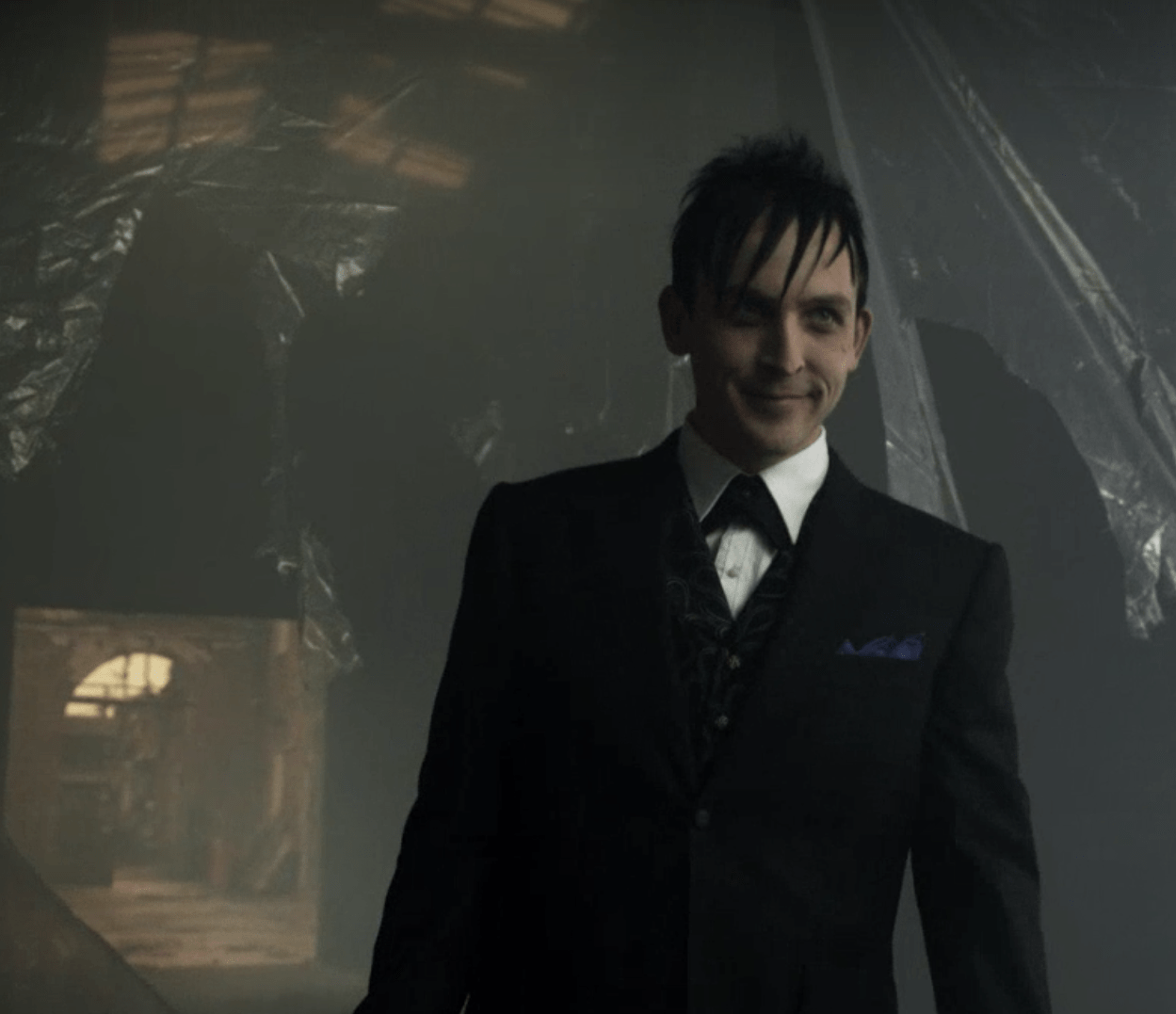 Oswald Cobblepot Wallpapers - Top Free Oswald Cobblepot Backgrounds ...
