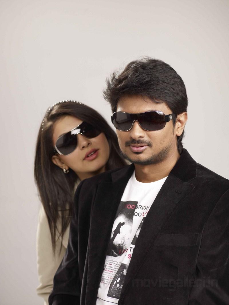 Oru Kal Oru Kannadi Wallpapers - Top Free Oru Kal Oru Kannadi ...