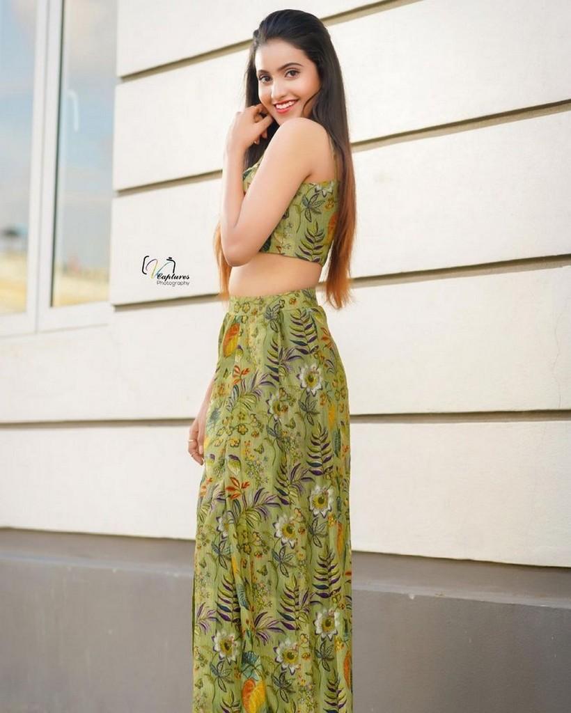 Deepika Pilli Wallpapers - Top Free Deepika Pilli Backgrounds ...