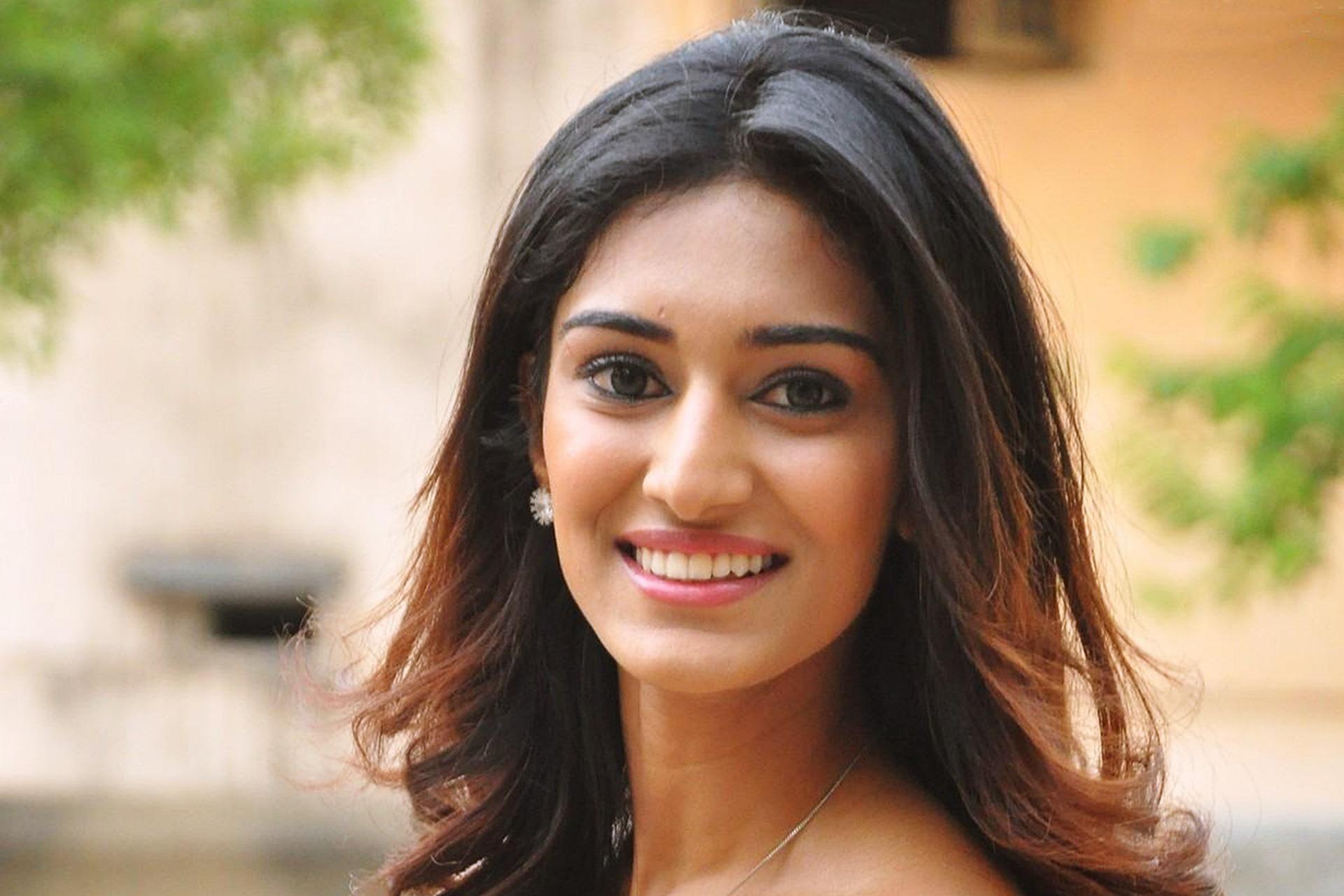 Erica Fernandes Wallpapers - Top Free Erica Fernandes Backgrounds ...
