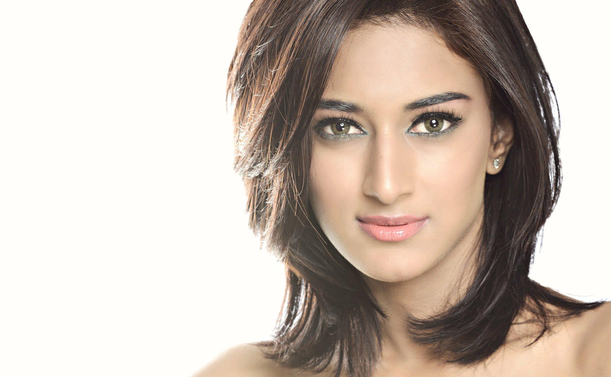 Erica Fernandes Wallpapers - Top Free Erica Fernandes Backgrounds ...