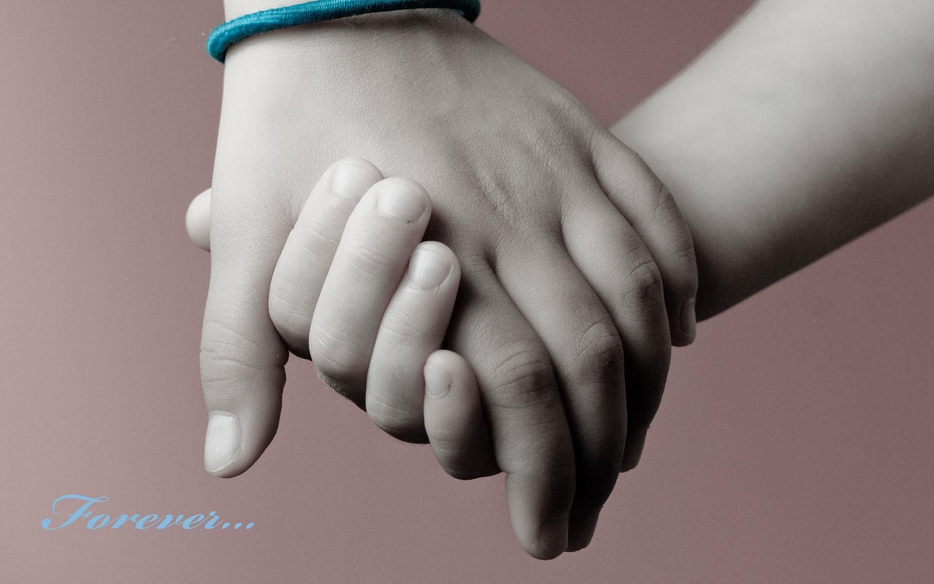 Love Hands Wallpapers - Top Free Love Hands Backgrounds - WallpaperAccess