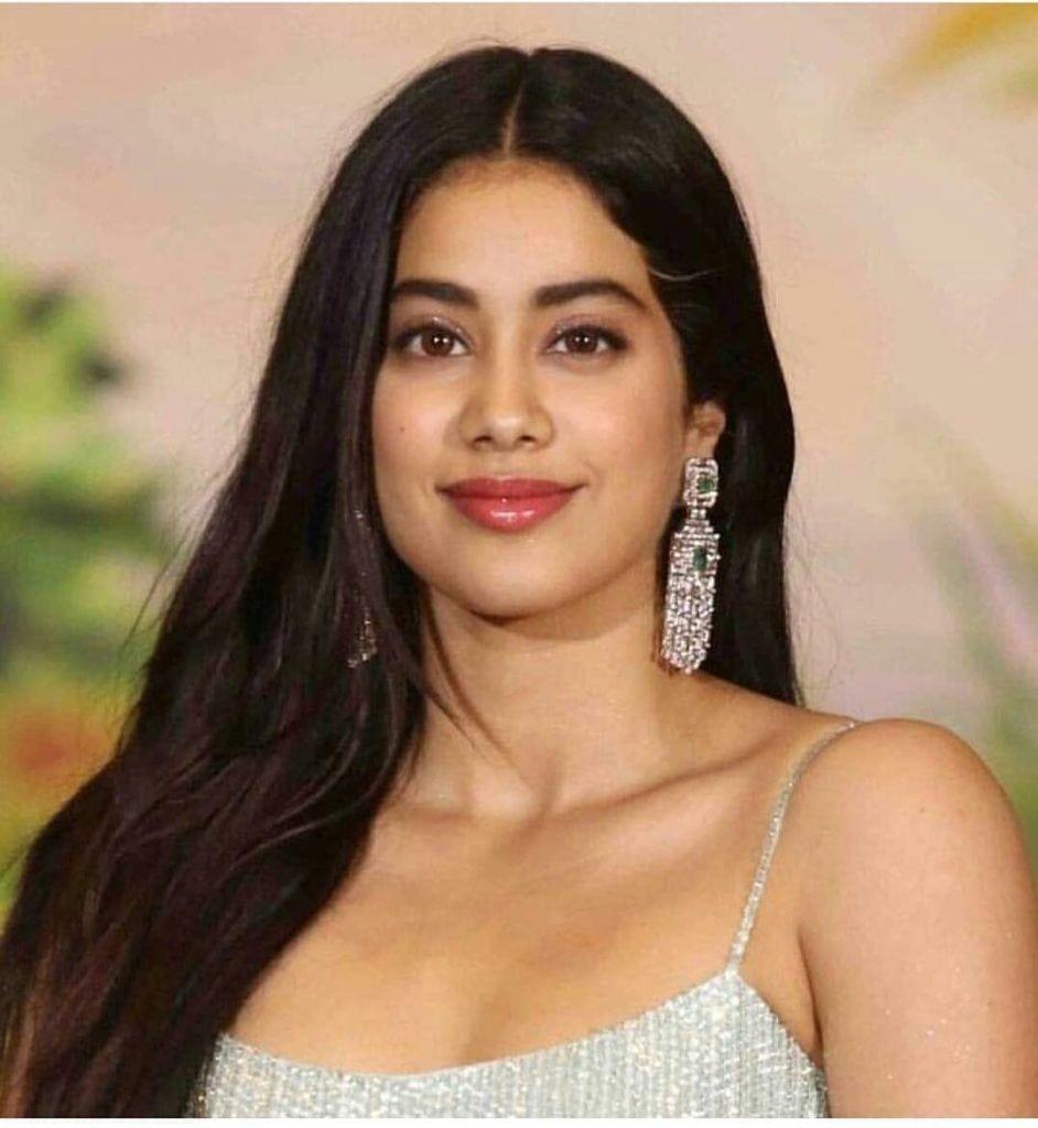 Jhanvi Kapoor Wallpapers - Top Free Jhanvi Kapoor Backgrounds ...