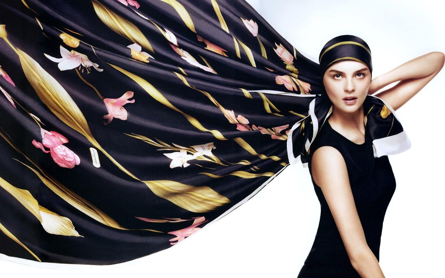 Women Fashion Wallpapers - Top Free Women Fashion Backgrounds ...