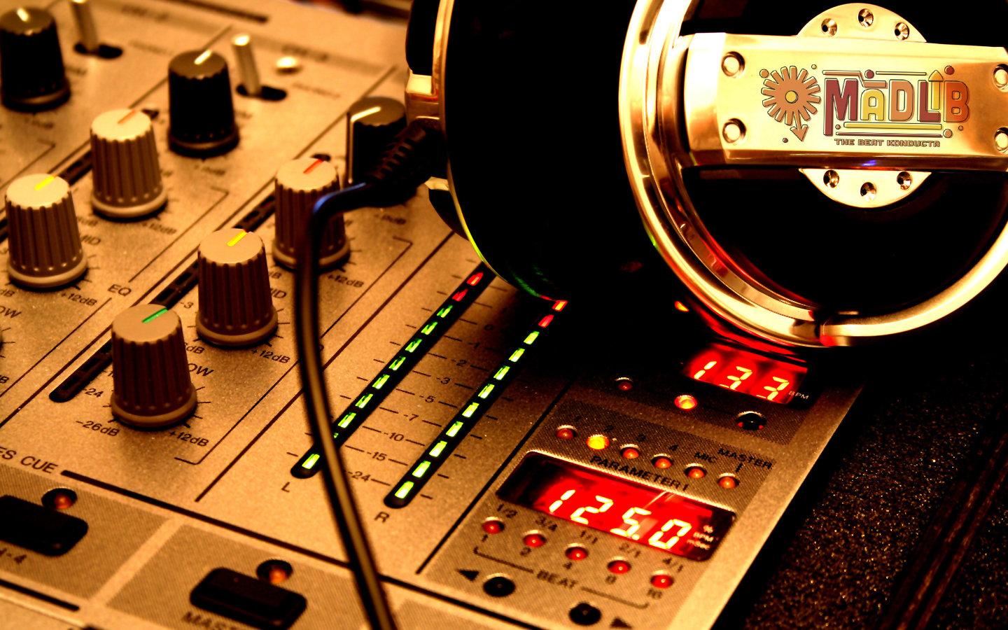 Studio PC Wallpapers - Top Free Studio PC Backgrounds - WallpaperAccess