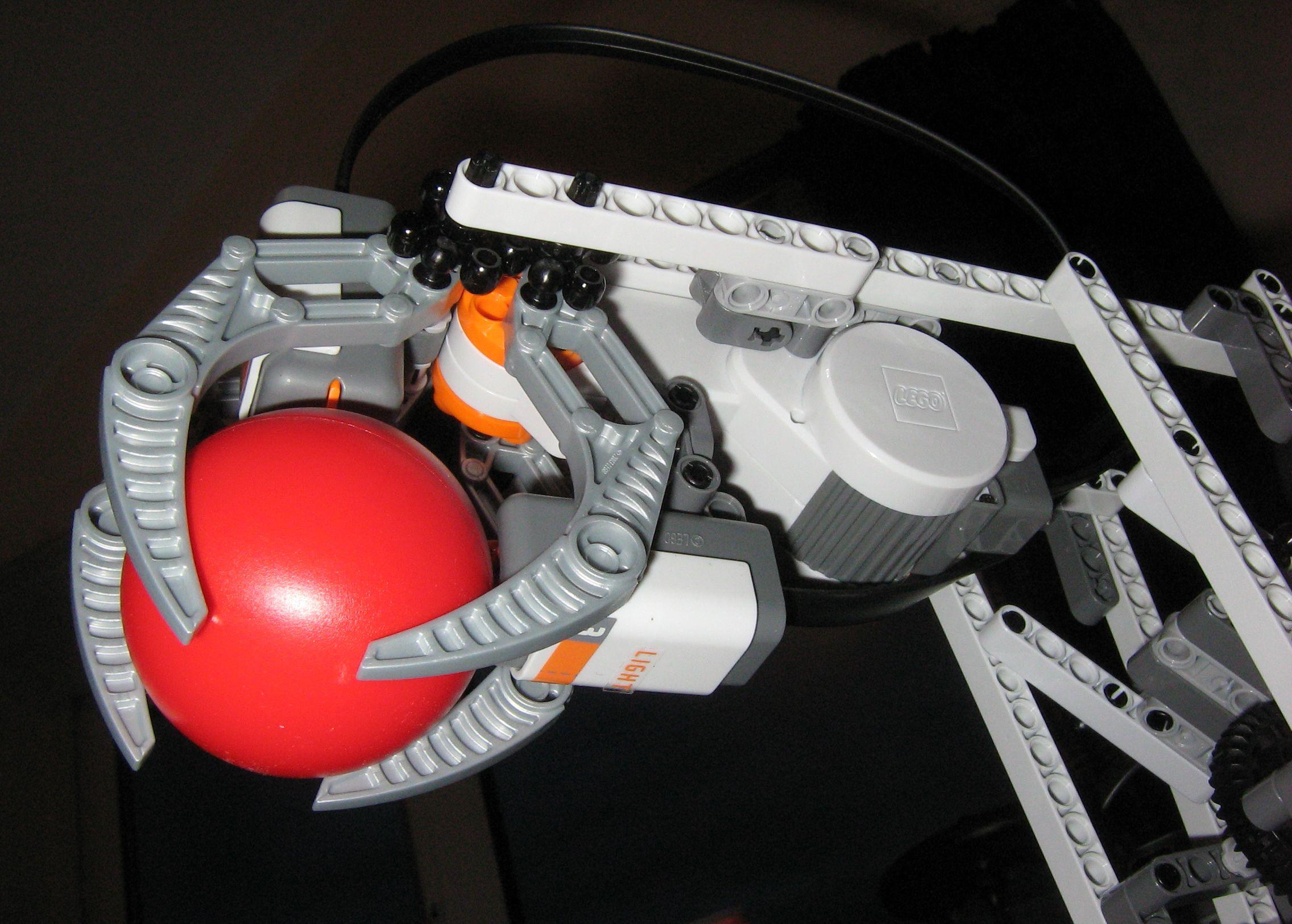 Robot Arm Wallpapers - Top Free Robot Arm Backgrounds - WallpaperAccess