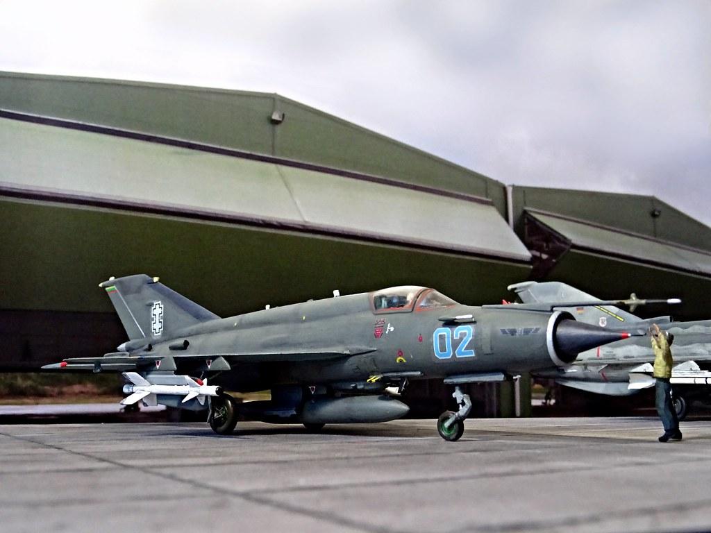 Mikoyan-Gurevich MiG-21 Wallpapers - Top Free Mikoyan-Gurevich MiG-21 ...