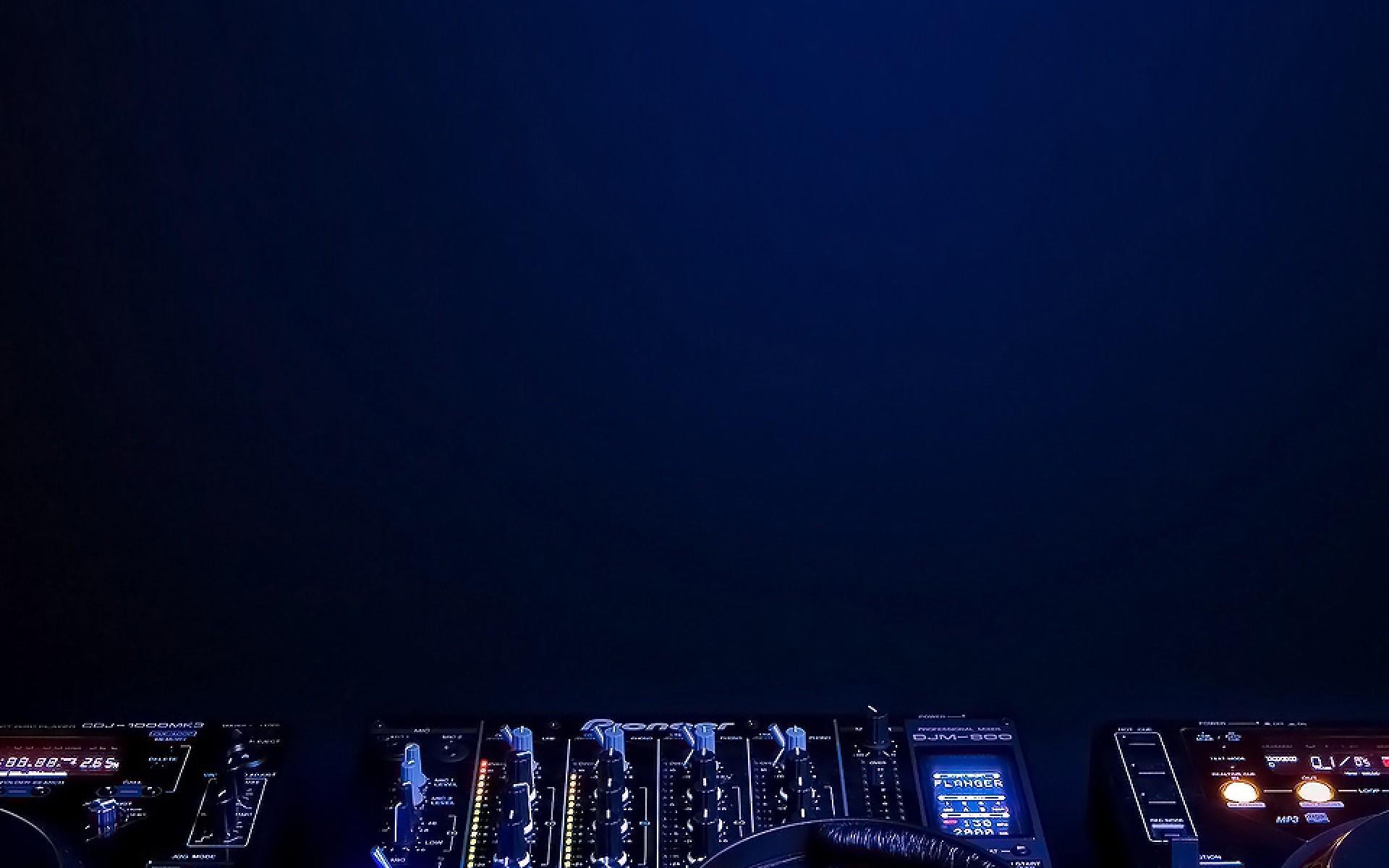 LTT Wallpapers - Top Free LTT Backgrounds - WallpaperAccess