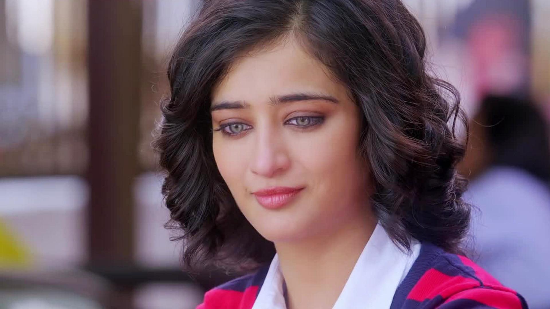 Akshara Haasan Wallpapers - Top Free Akshara Haasan Backgrounds ...