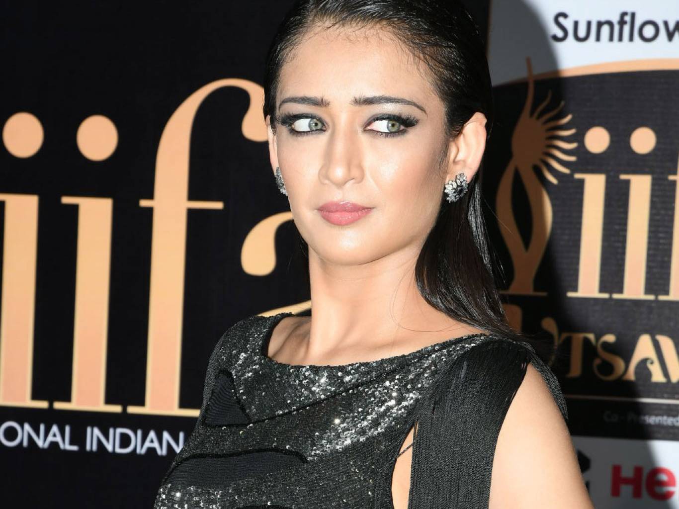 Akshara Haasan Wallpapers - Top Free Akshara Haasan Backgrounds ...